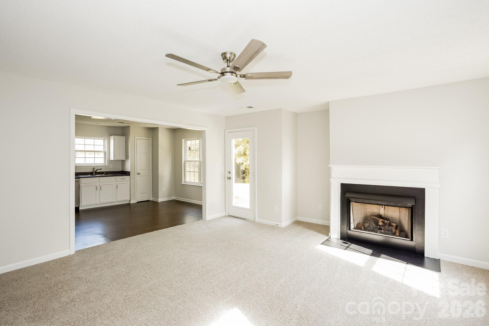 Photo 3 of 11003 Pointer Ridge Drive, Charlotte, NC