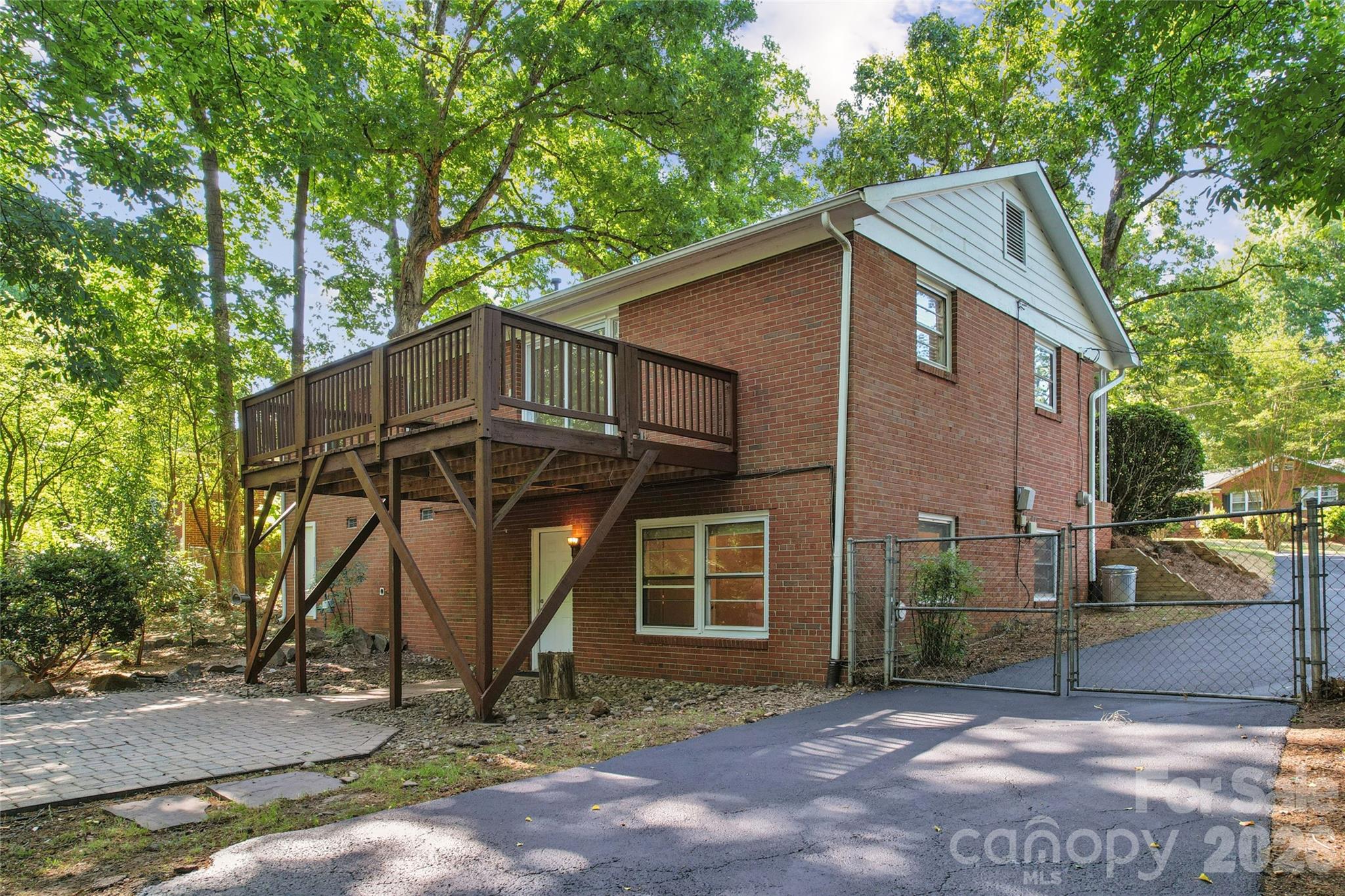 2227 Wensley Drive, Charlotte, NC - photo 37 of 40