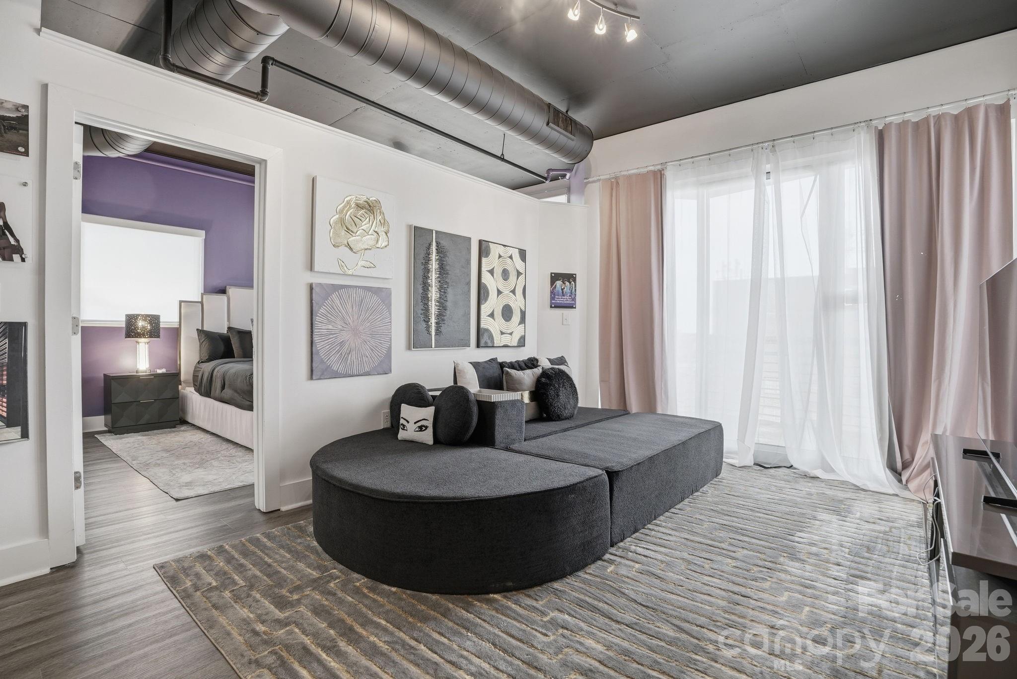 Photo 6 of 505 E 6th Street1006, Charlotte, NC