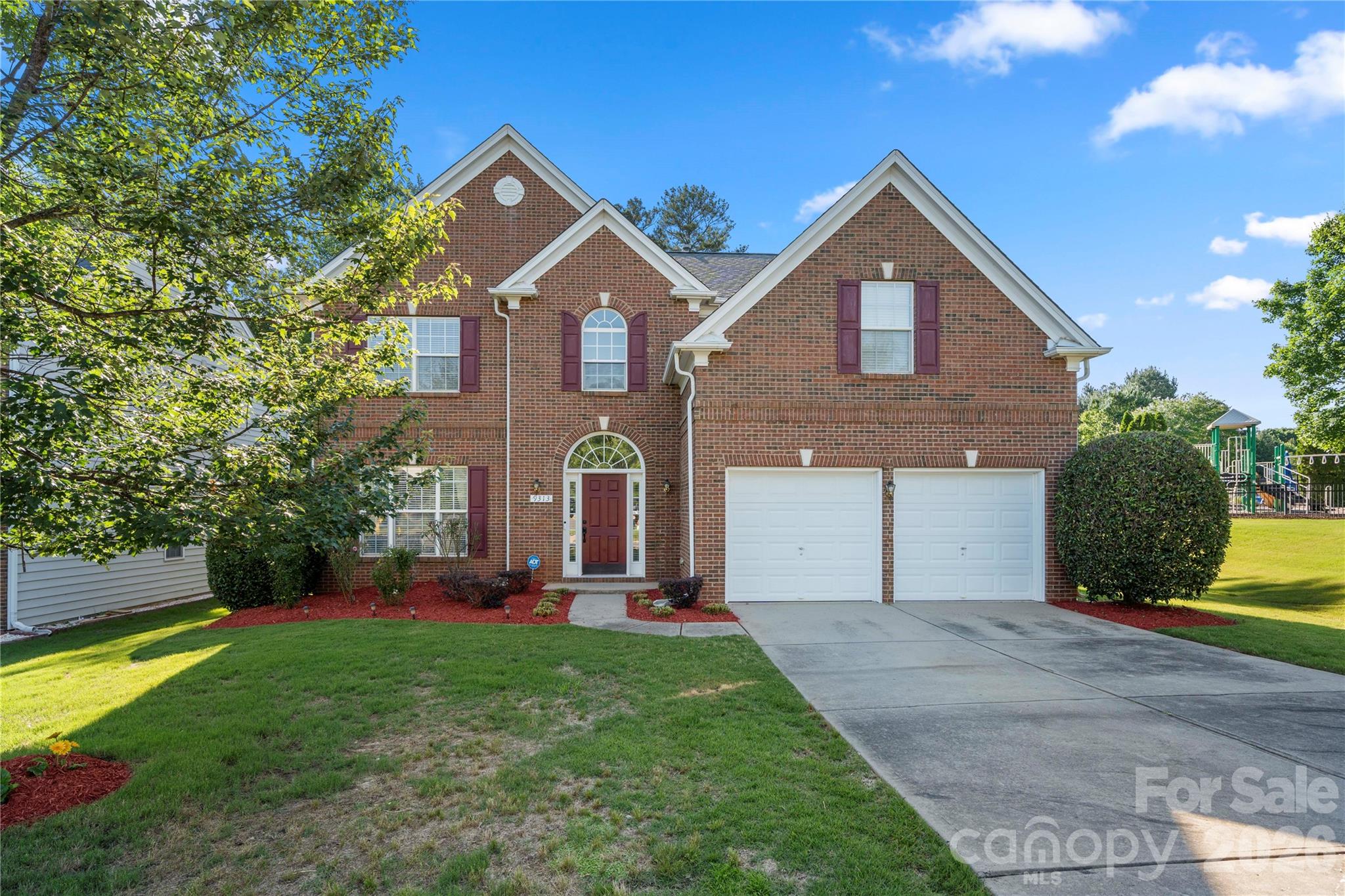 Photo 3 of 9313 Linden Tree Lane, Charlotte, NC