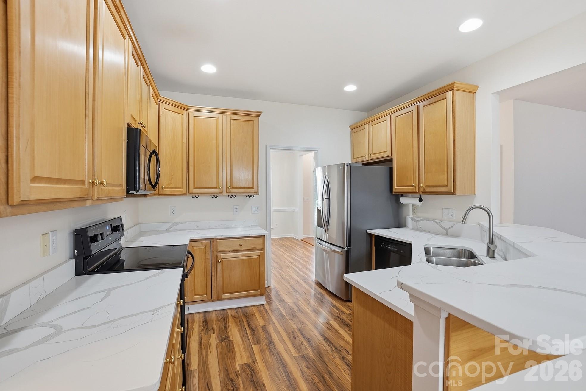 Photo 12 of 2940 Shady Reach Lane, Charlotte, NC