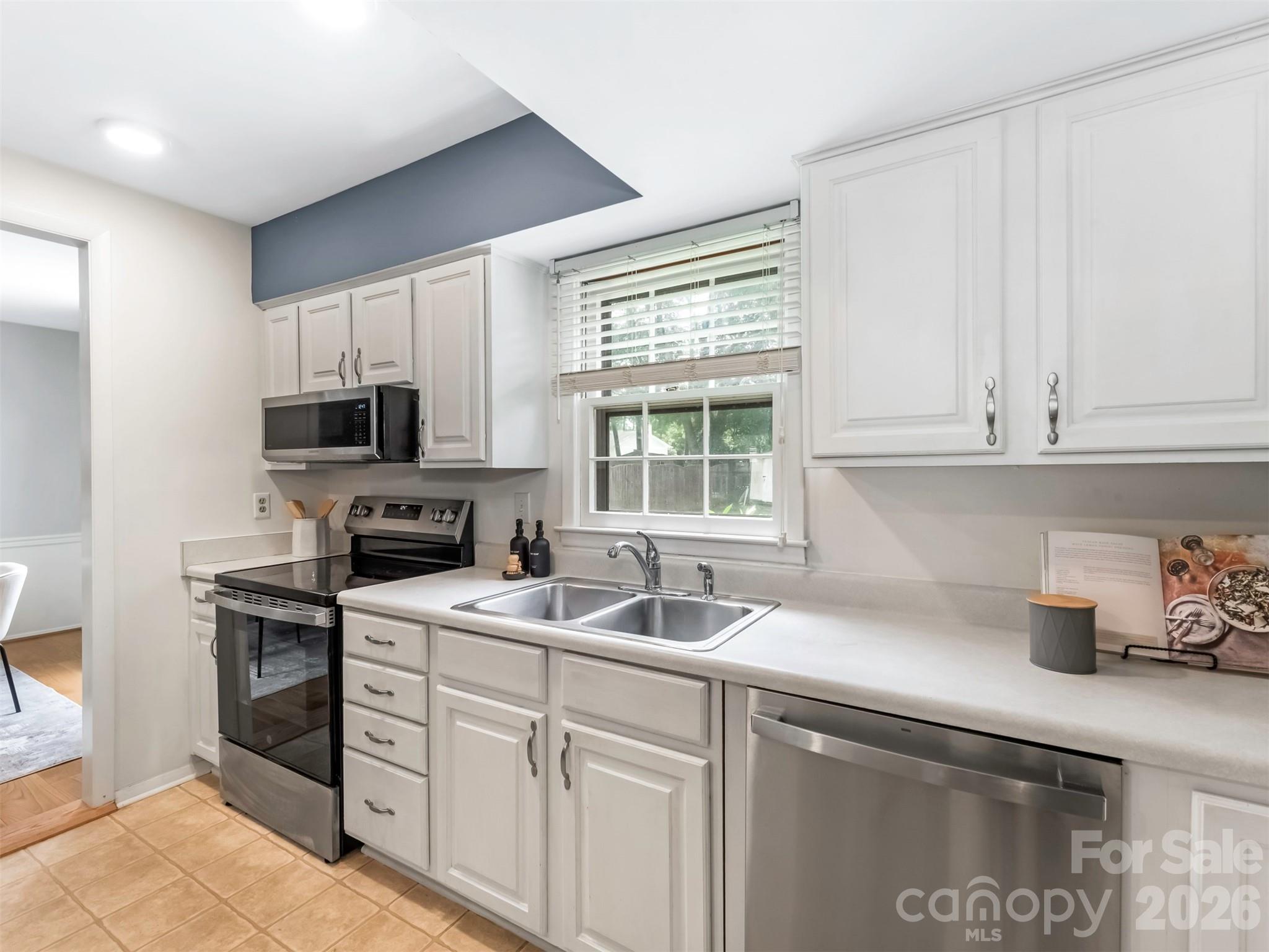 Photo 11 of 1429 Mcilroy Road, Charlotte, NC
