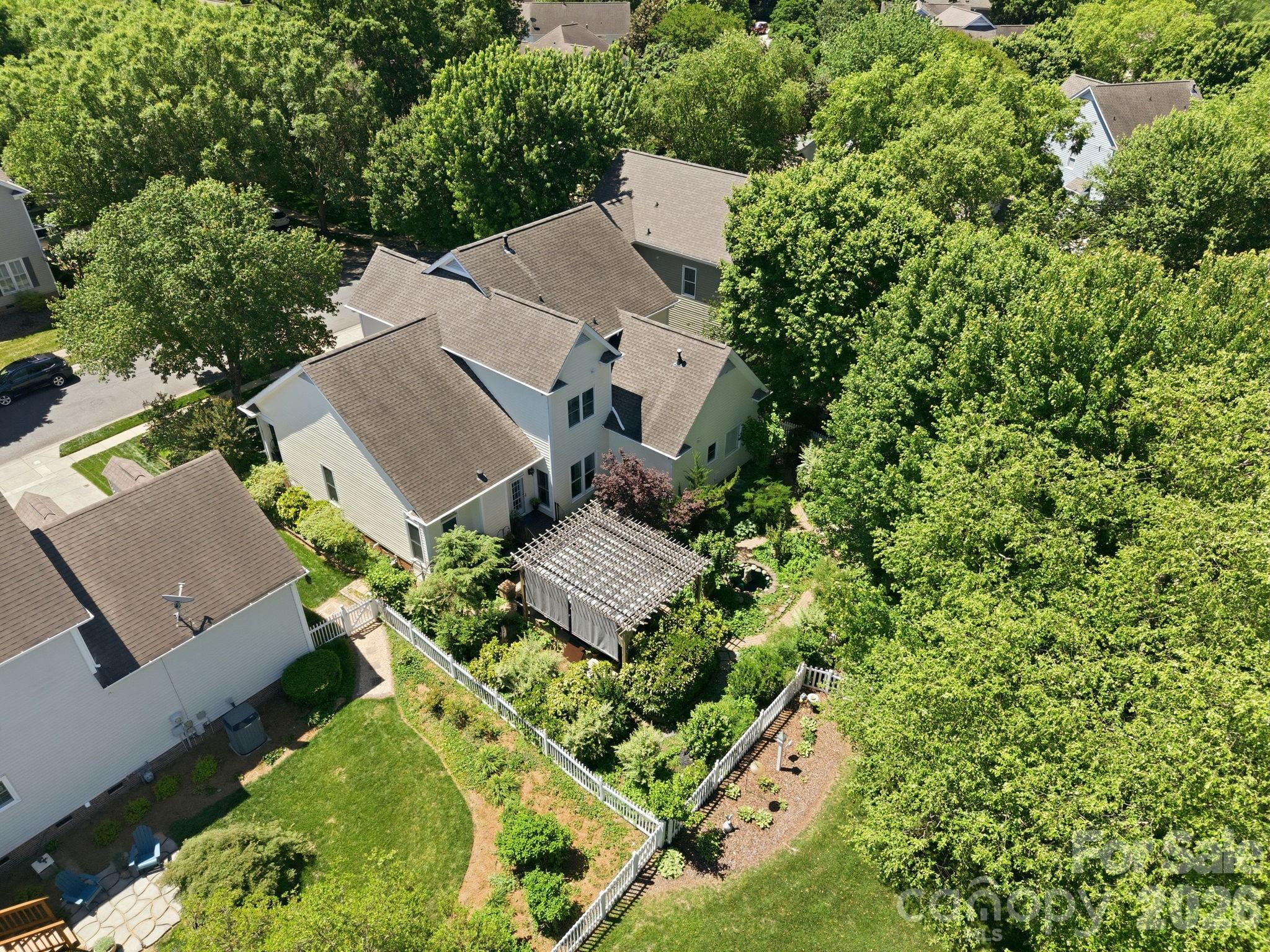 2608 Saintfield Place, Charlotte, NC - photo 33 of 39