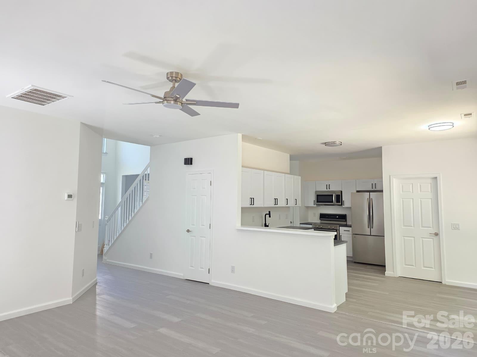 Photo 10 of 10317 Stoneykirk Lane, Charlotte, NC