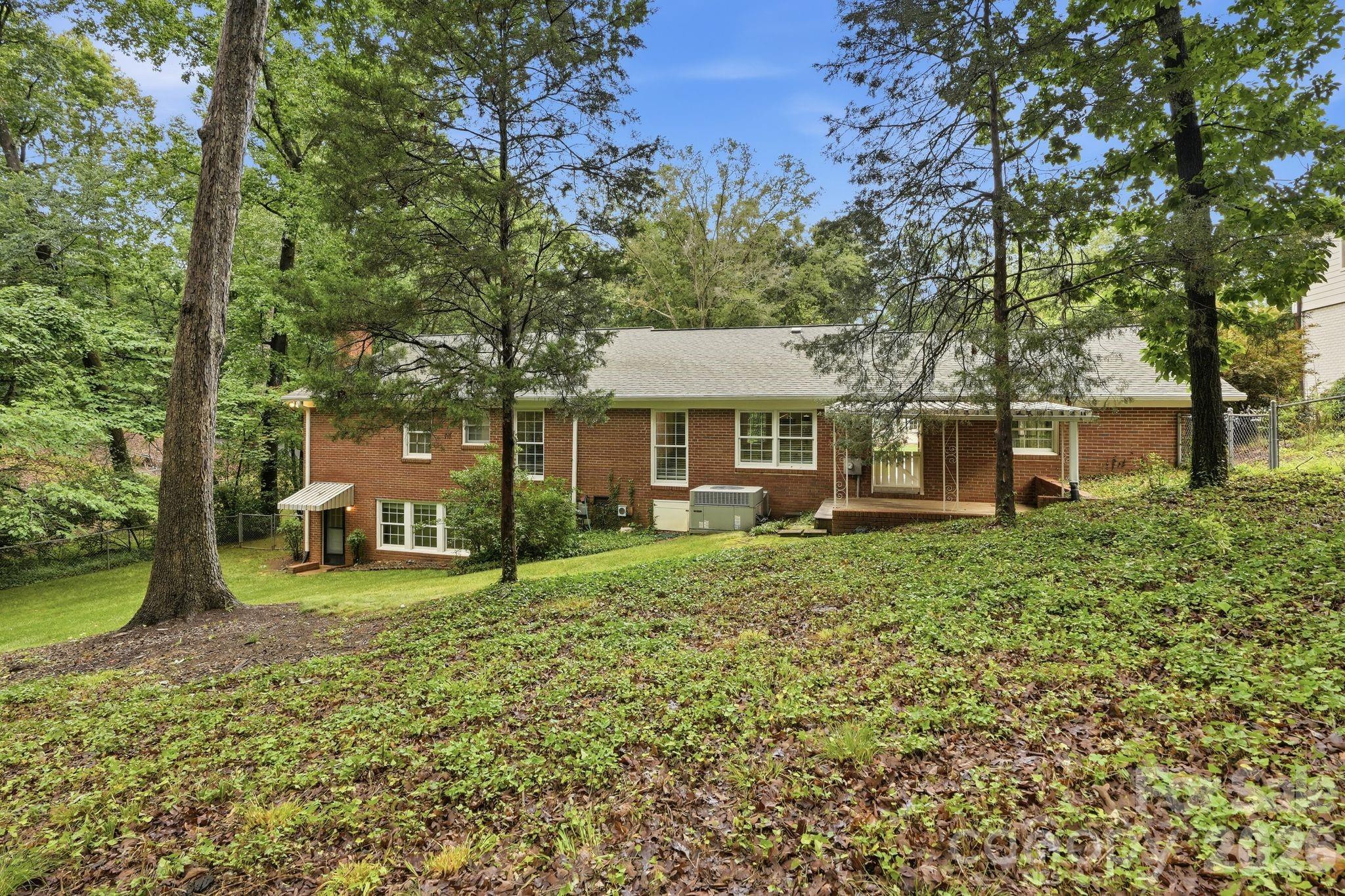 Photo 23 of 926 Shady Bluff Drive, Charlotte, NC