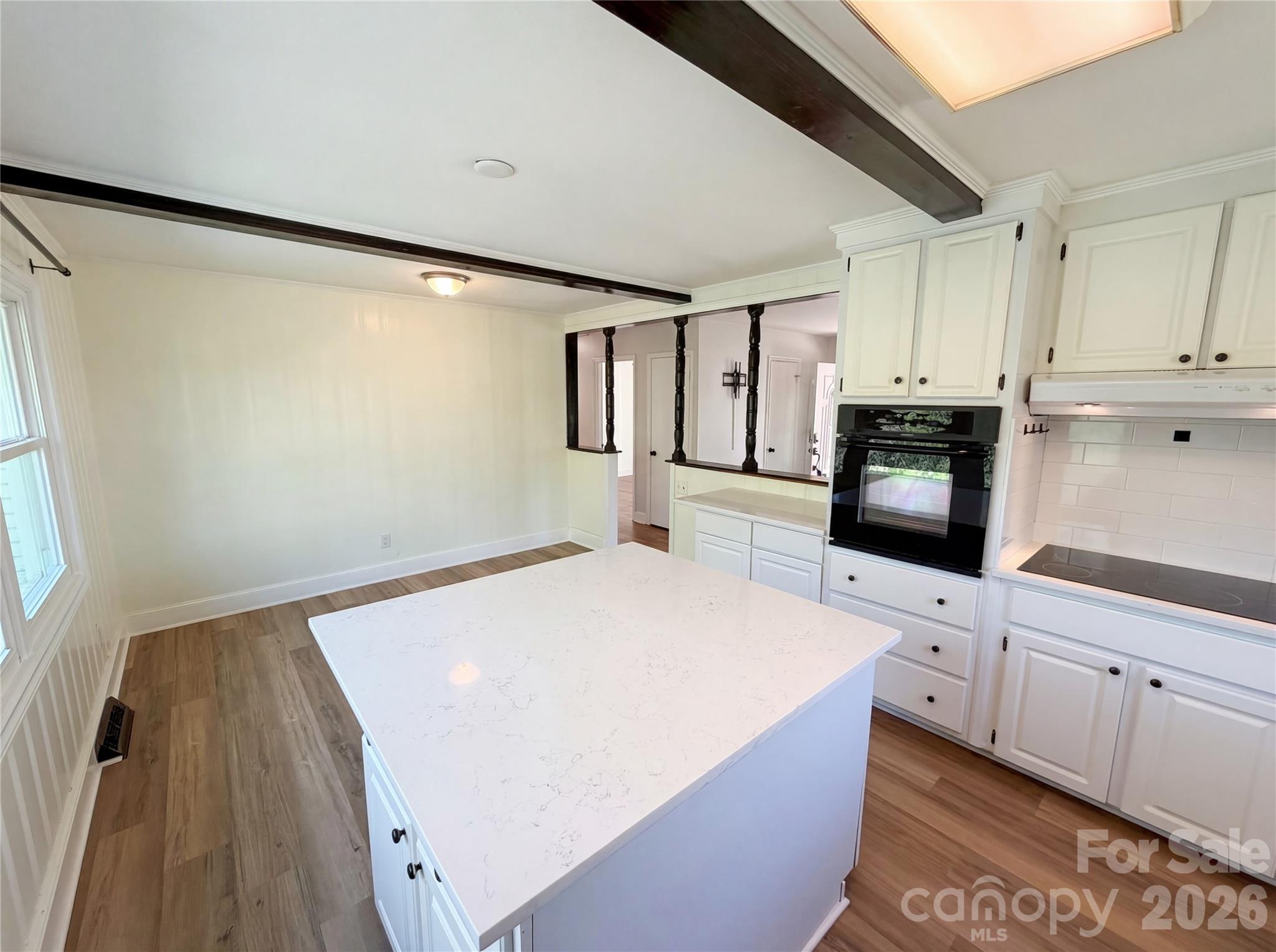 6621 Starcrest Drive, Charlotte, NC - photo 9 of 24