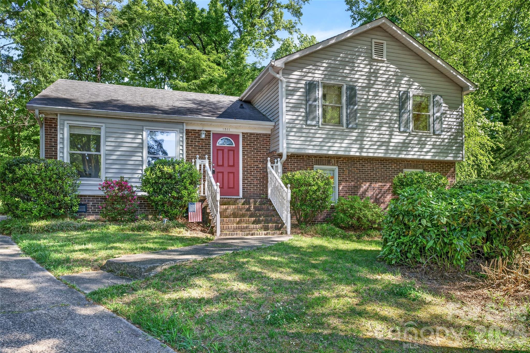 Photo 7 of 1511 Ormsby Court, Charlotte, NC