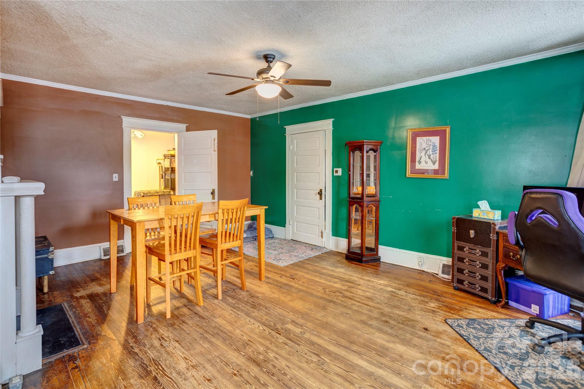 402 N Salisbury Avenue, Spencer, NC - photo 8 of 22
