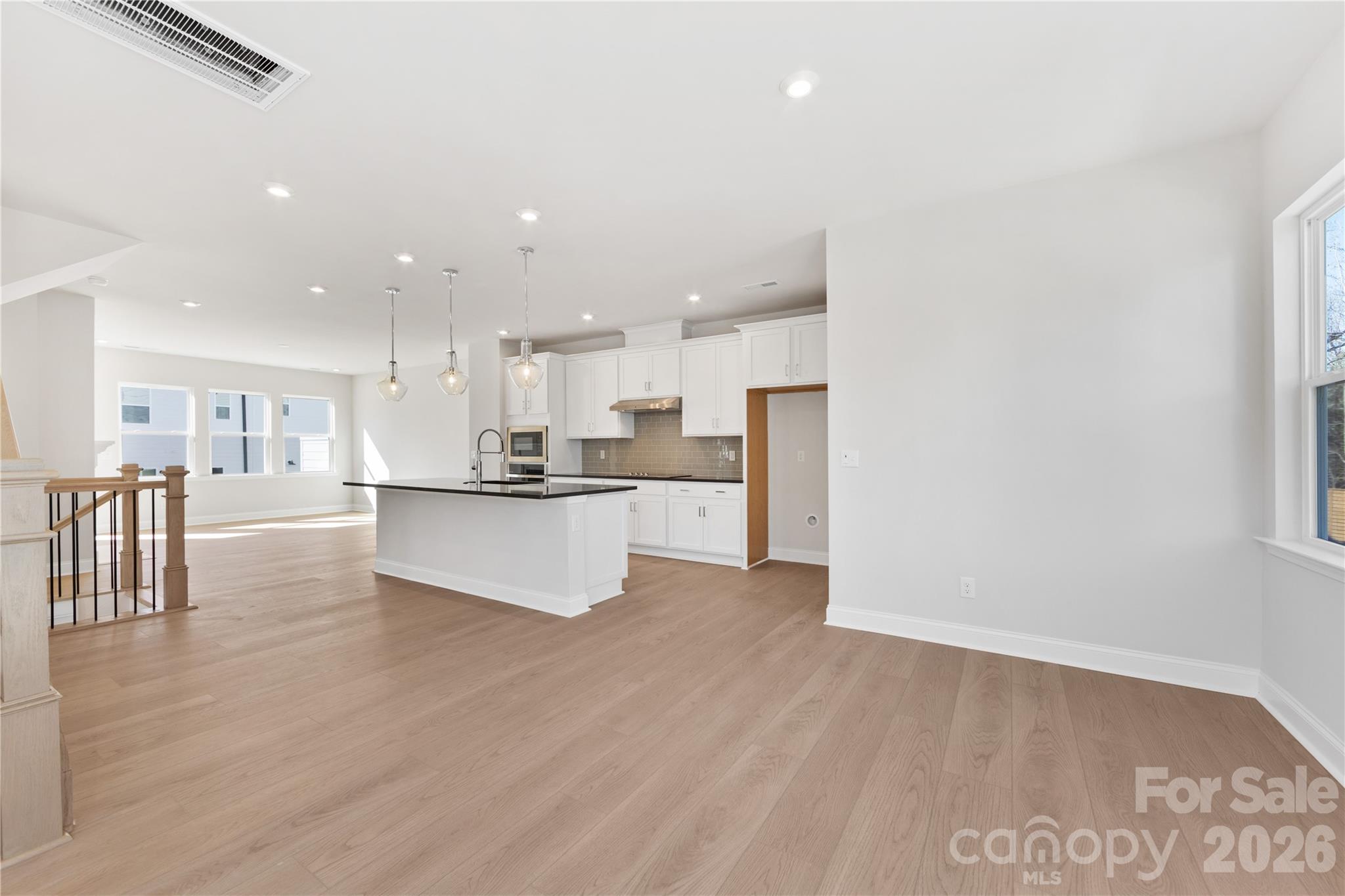 Photo 18 of 905 Archway Lane, Charlotte, NC