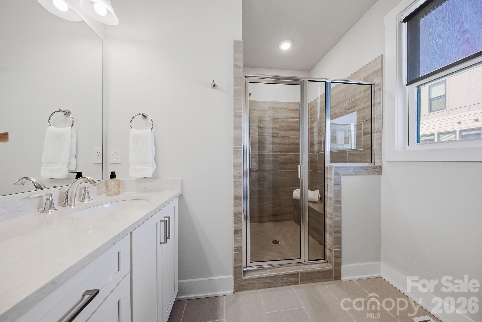 Photo 33 of 2120 Terwilliger Terrace, Charlotte, NC