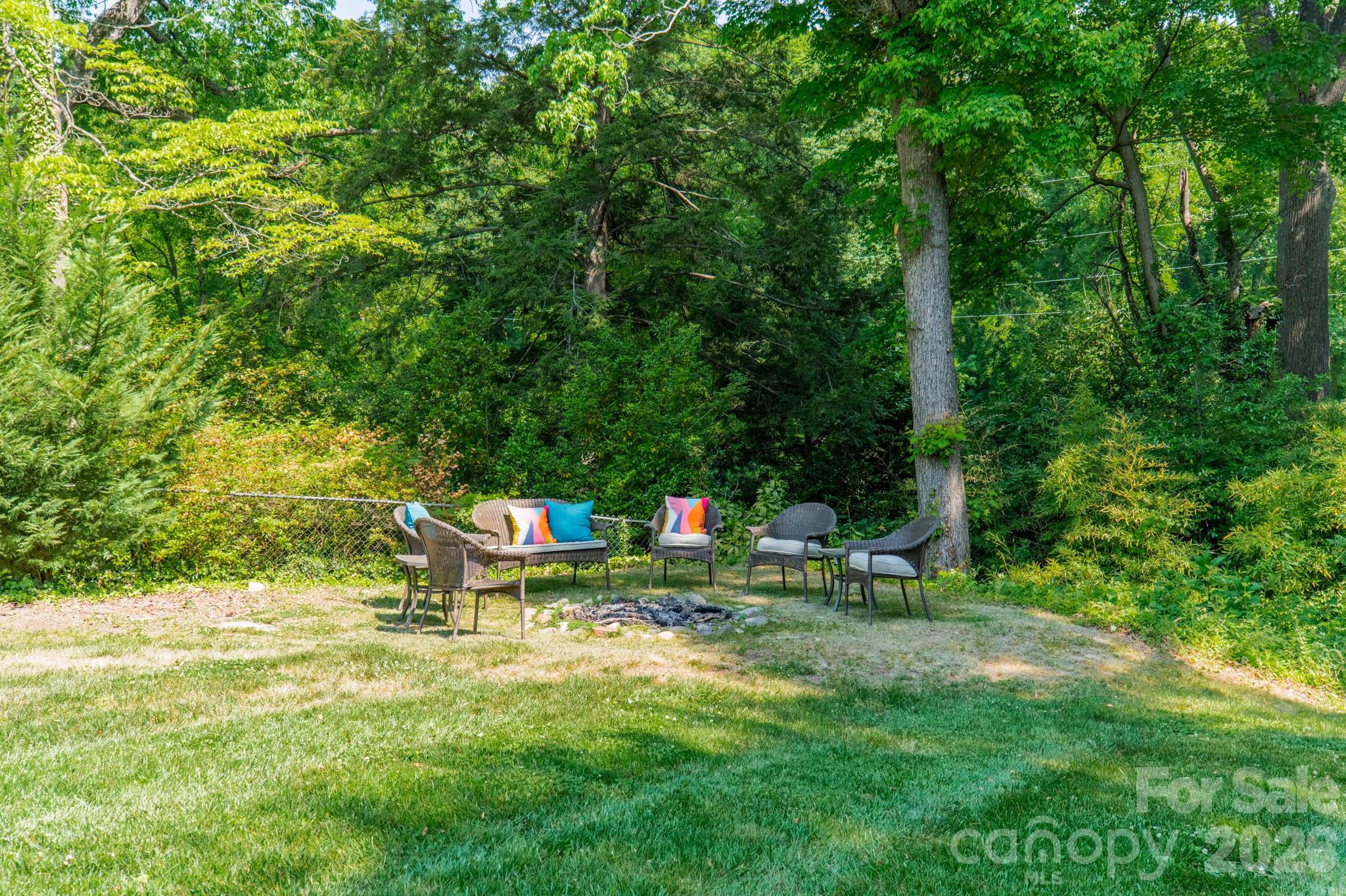 27 Circle Drive, Belmont, NC - photo 9 of 48