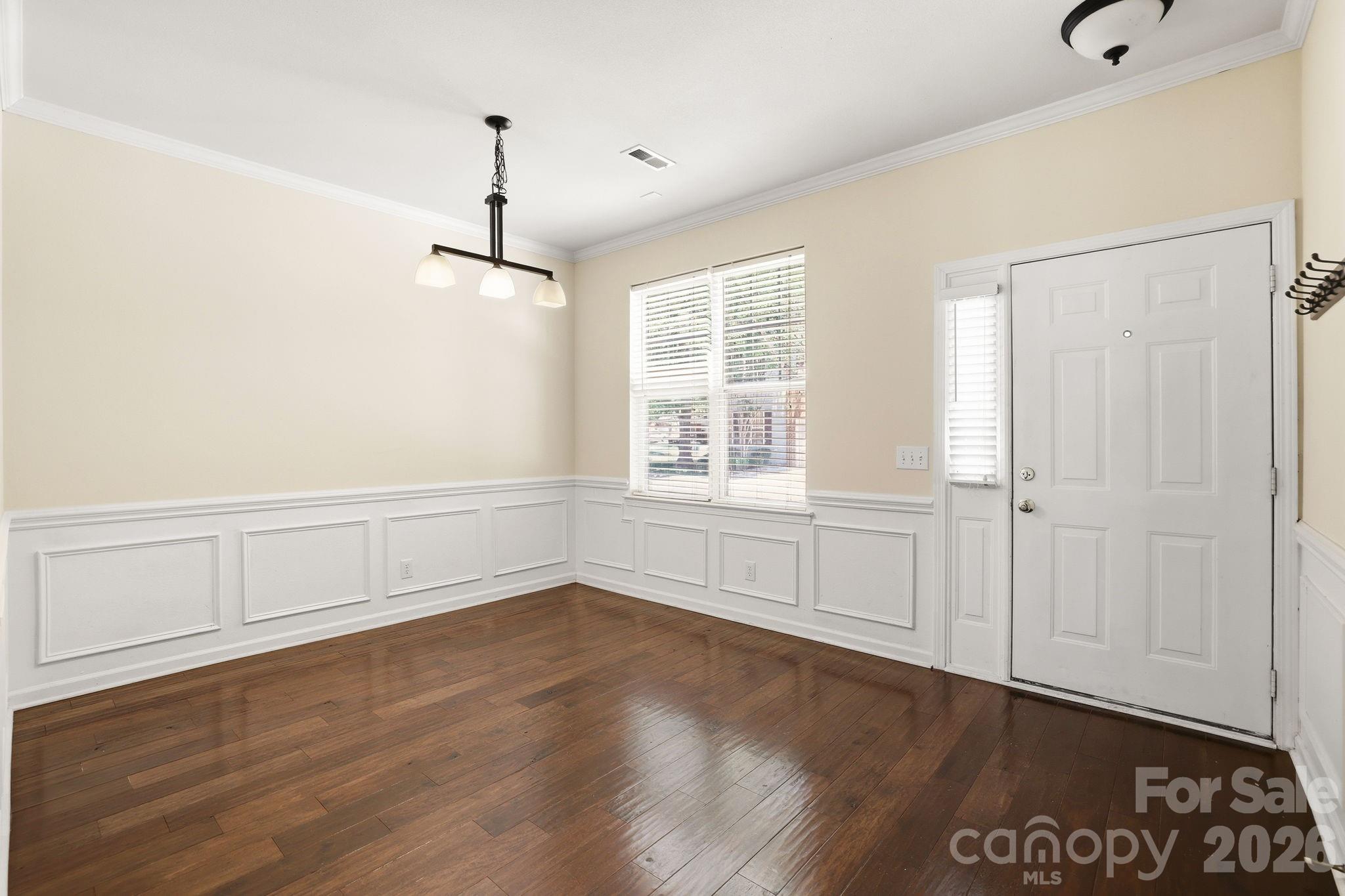 Photo 3 of 10781 Essex Hall Drive, Charlotte, NC