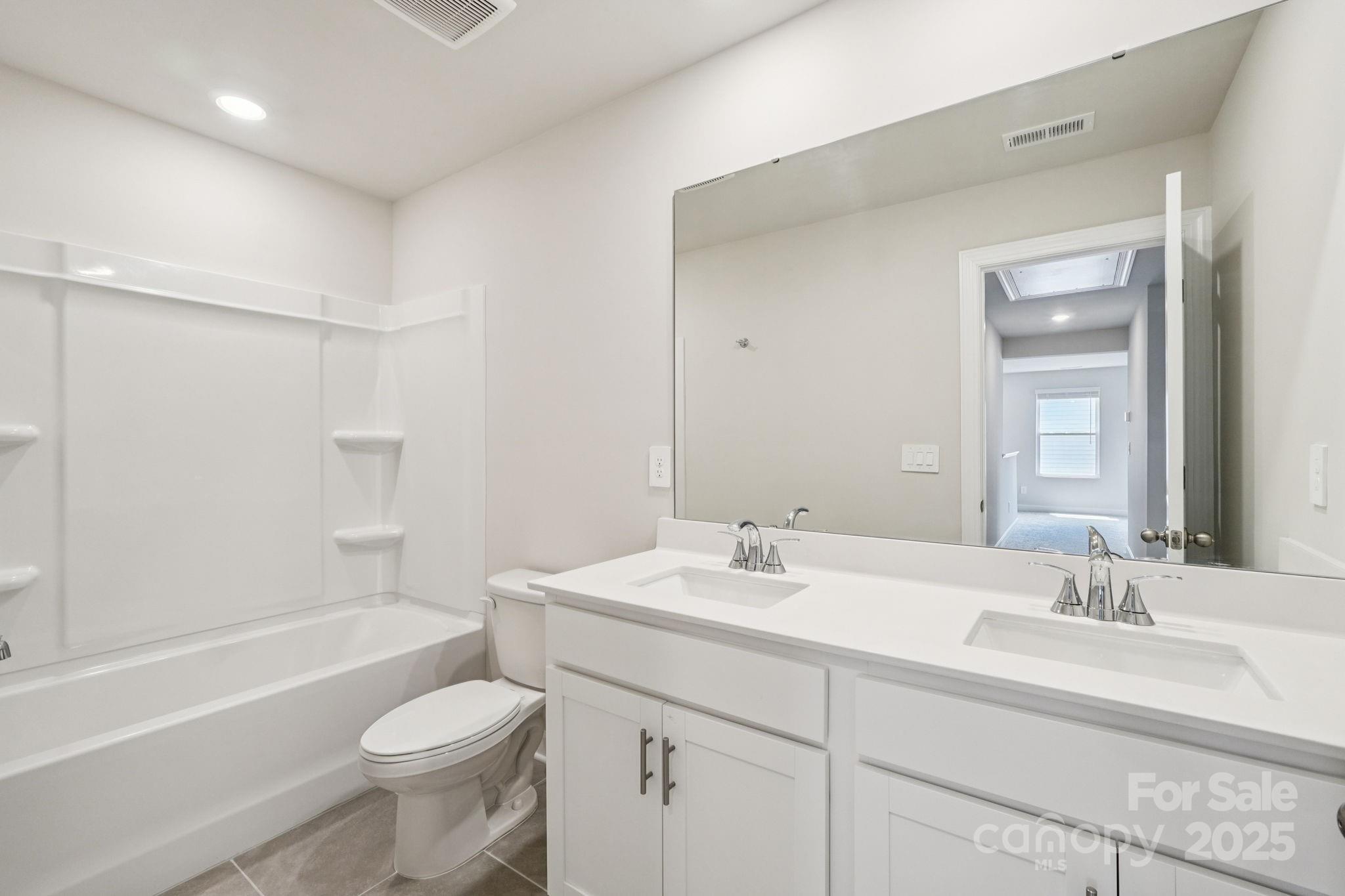 2073 Sunflower Circle, Newton, NC - photo 19 of 23
