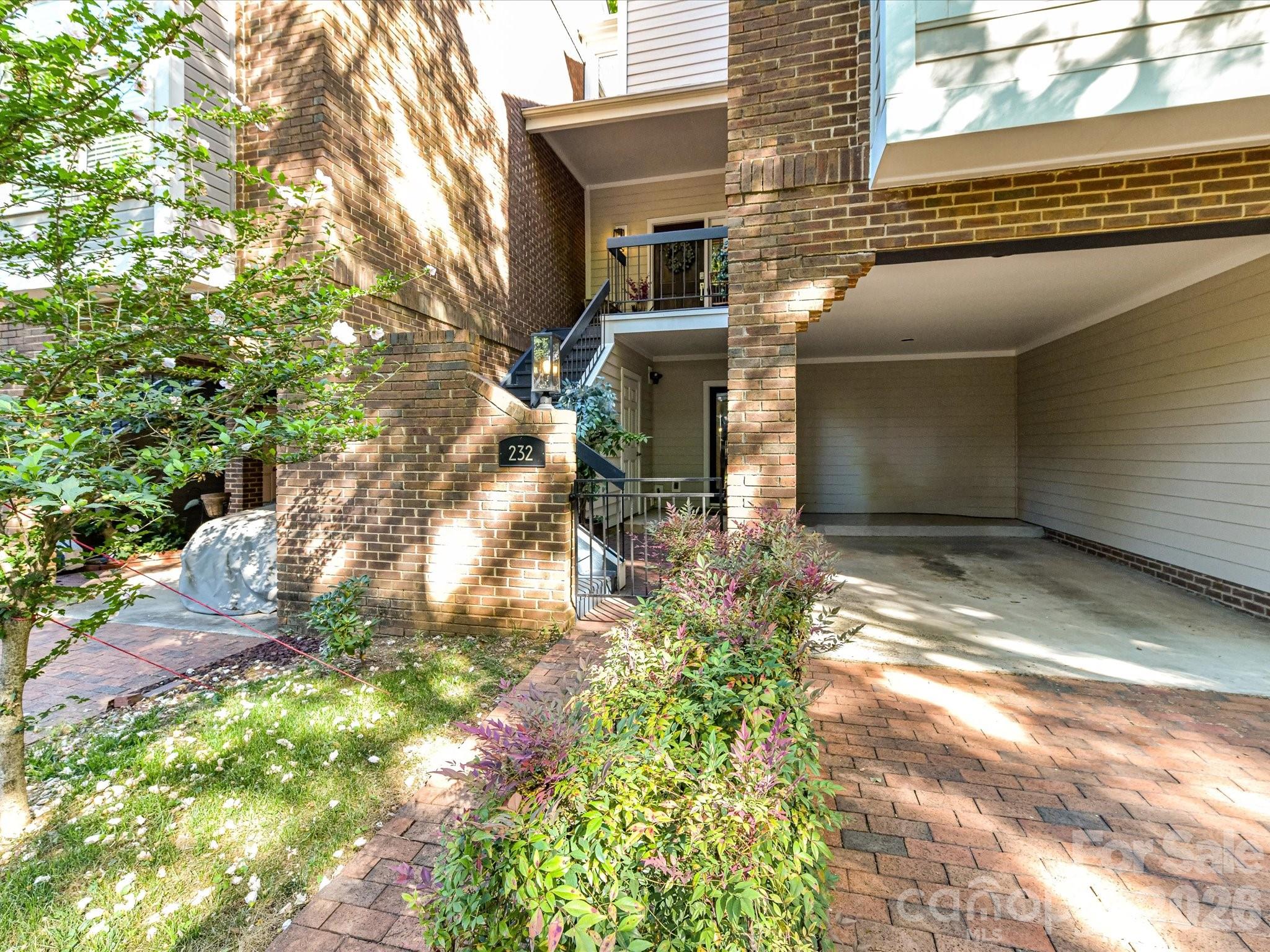 Photo 2 of 232 S Clarkson Street, Charlotte, NC