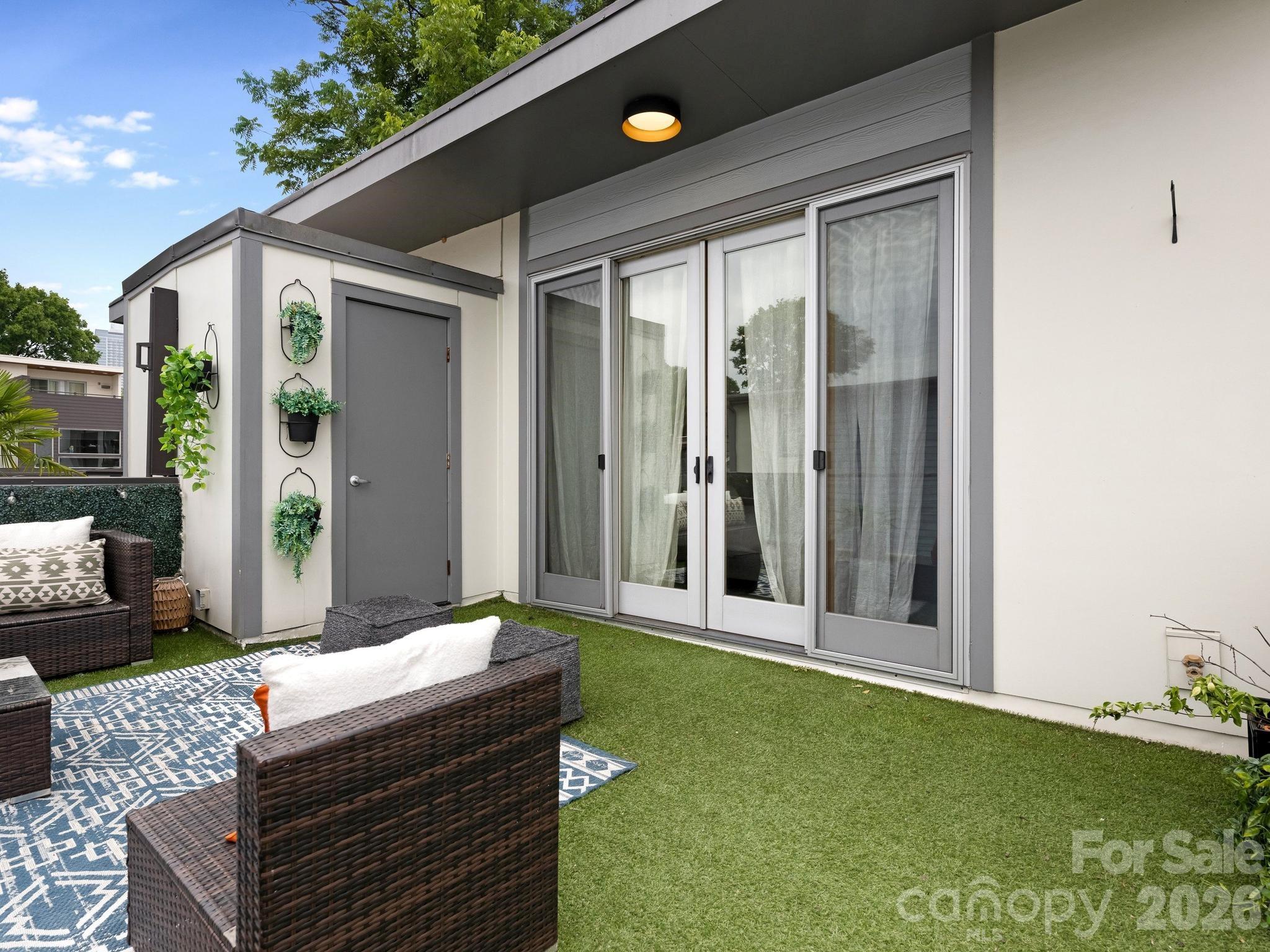 Photo 18 of 915 Westbrook Drive, Charlotte, NC