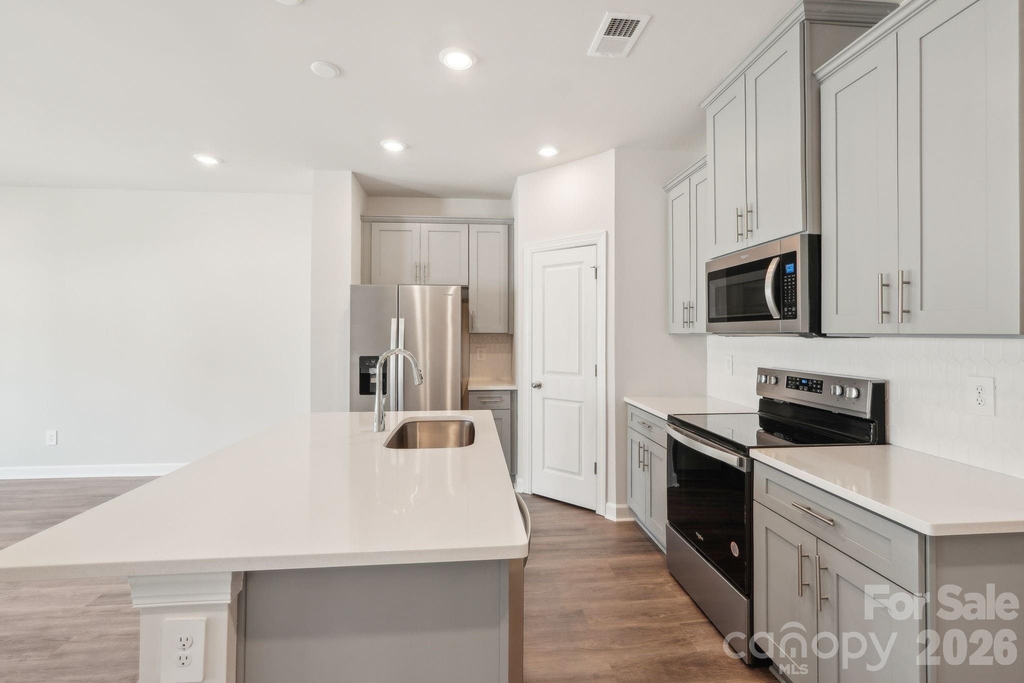 Photo 5 of 9025 Foggy Brook Loop, Charlotte, NC