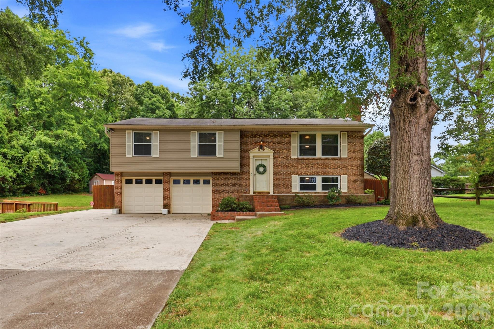 Home for sale at 716 Regency Drive, Charlotte, NC — photo 1 of 47