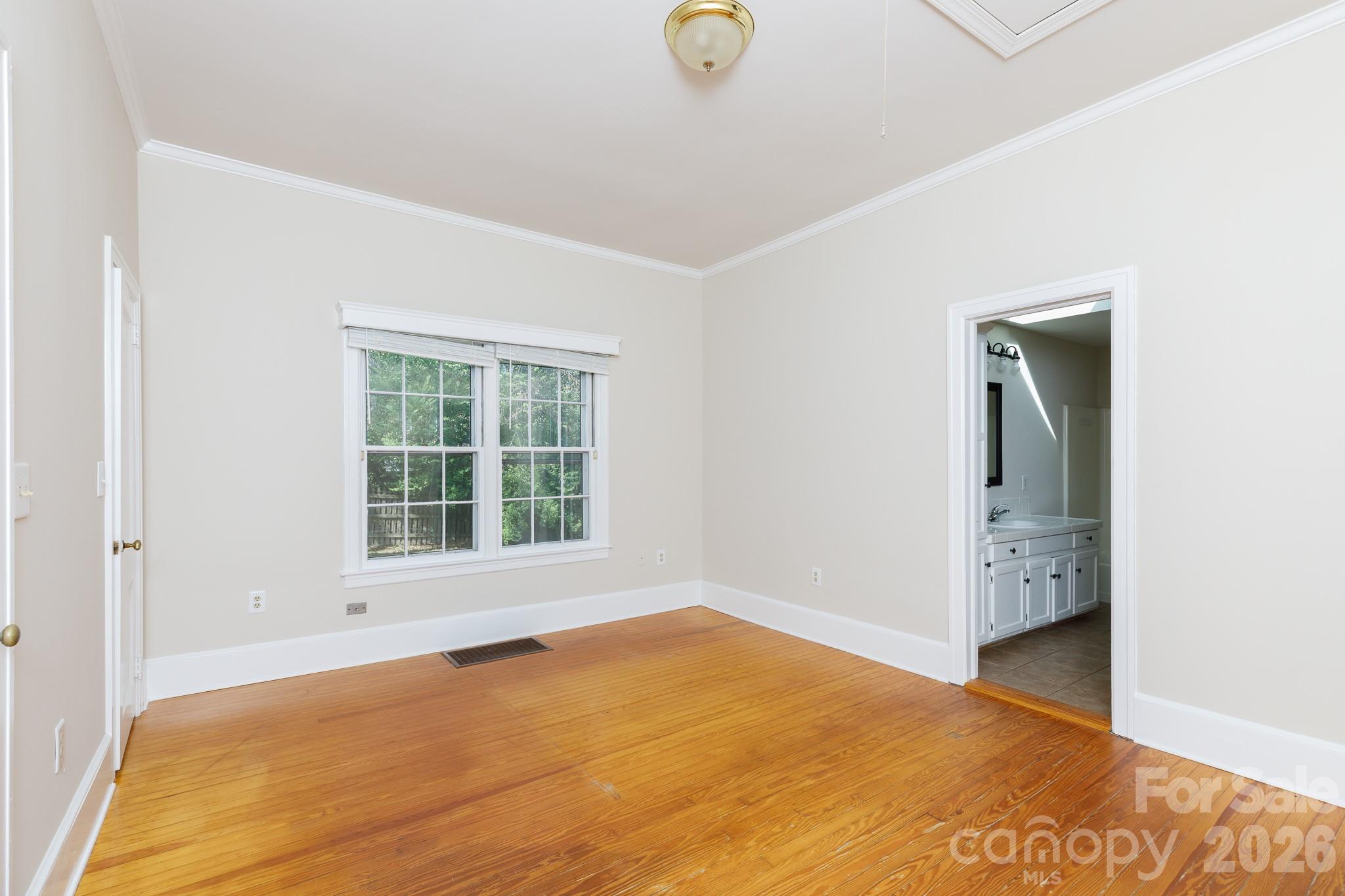 224 W 4th Avenue, Gastonia, NC - photo 26 of 33
