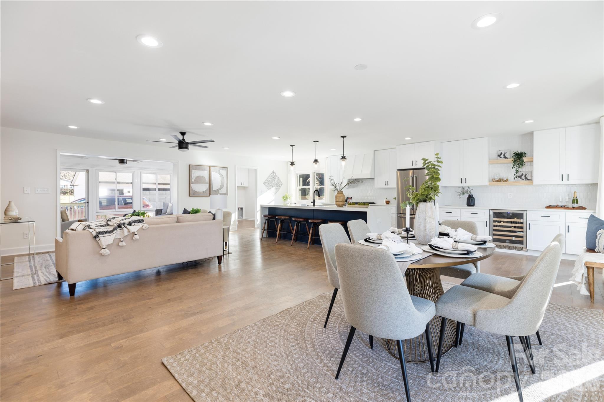 6401 Park South Drive, Charlotte, NC - photo 4 of 21