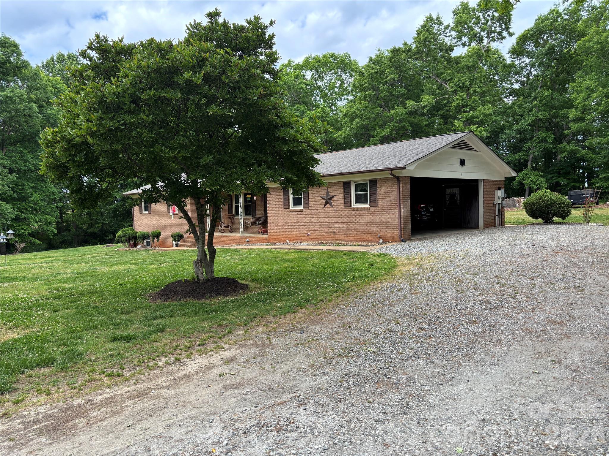 74 Miranda Drive, Taylorsville, NC
