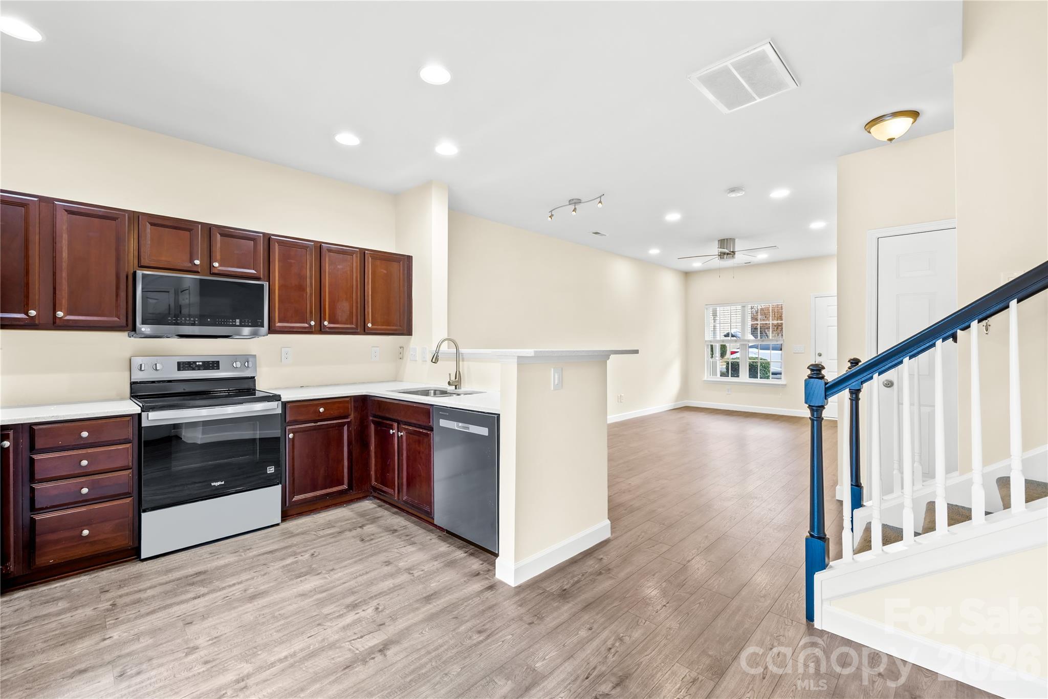 Photo 12 of 15558 Stronvar House Lane, Charlotte, NC