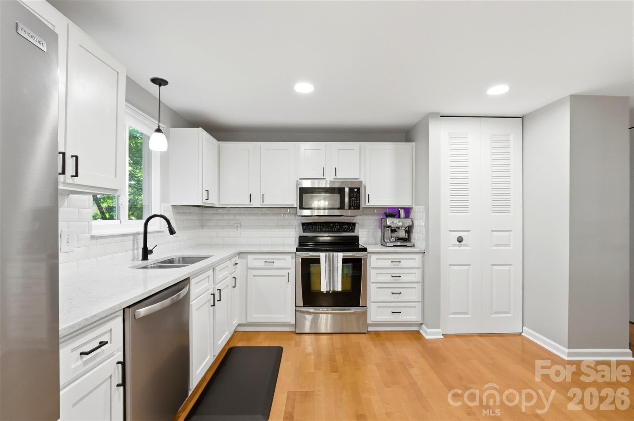 Photo 7 of 6723 Rollingridge Drive, Charlotte, NC