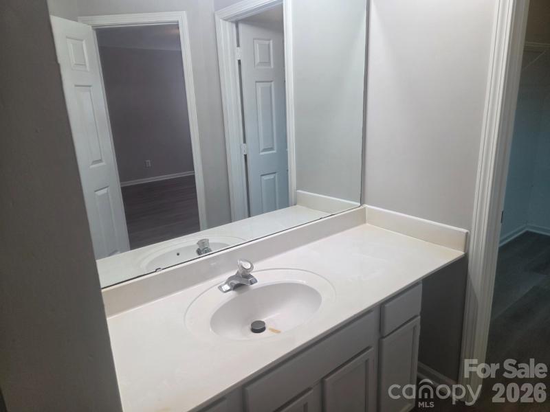 Photo 9 of 821 Lakehill Road, Charlotte, NC