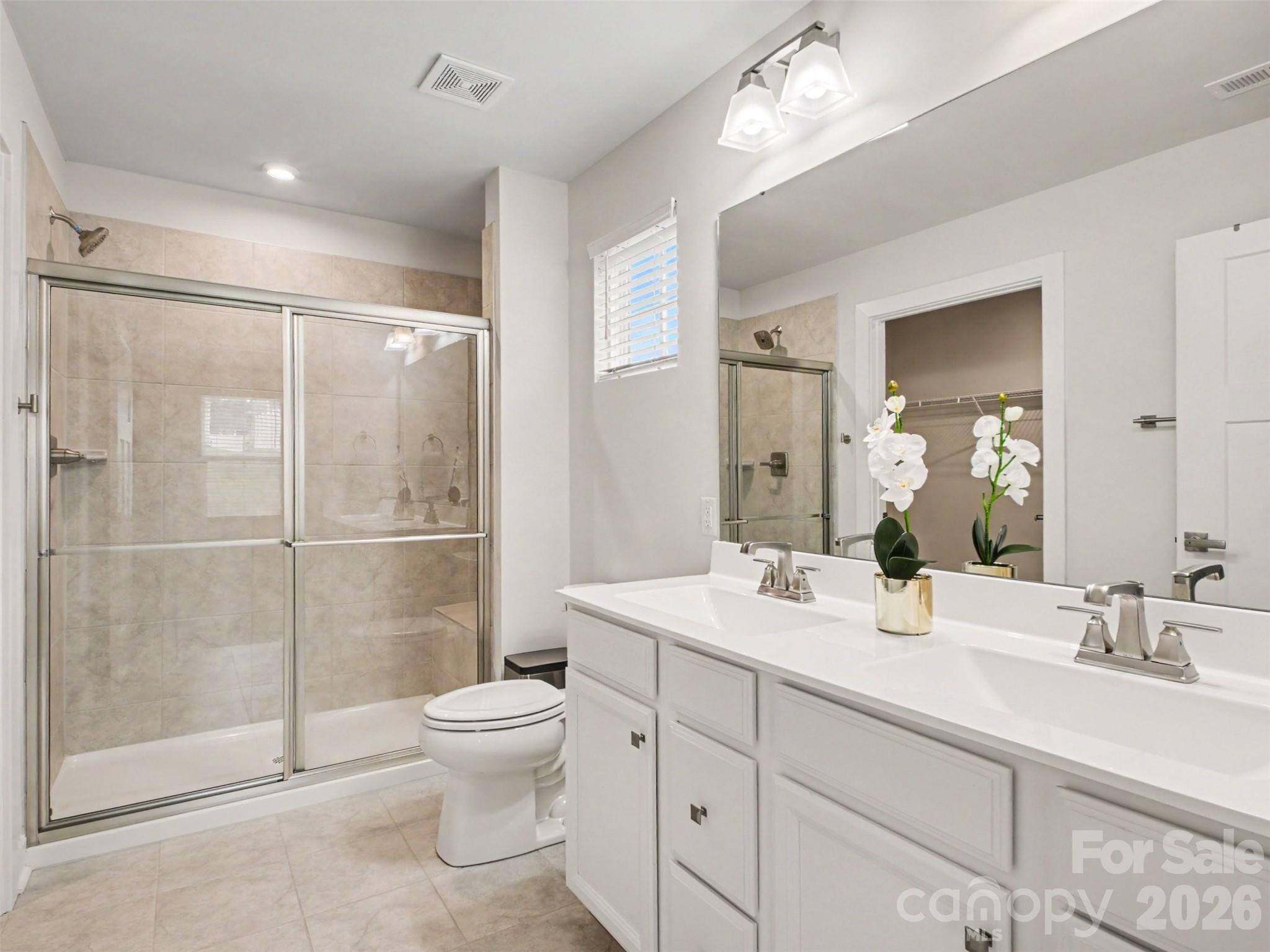 Photo 11 of 5513 Hughesdale Drive, Charlotte, NC