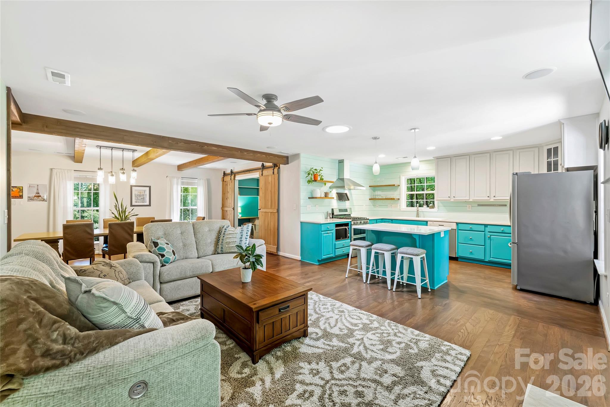 Photo 2 of 605 Silversmith Lane, Charlotte, NC