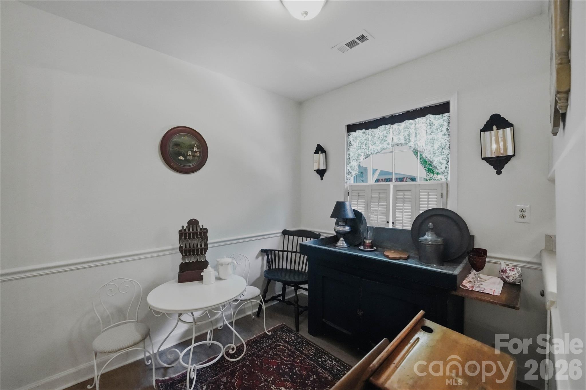Photo 13 of 7626 Winterset Drive, Charlotte, NC