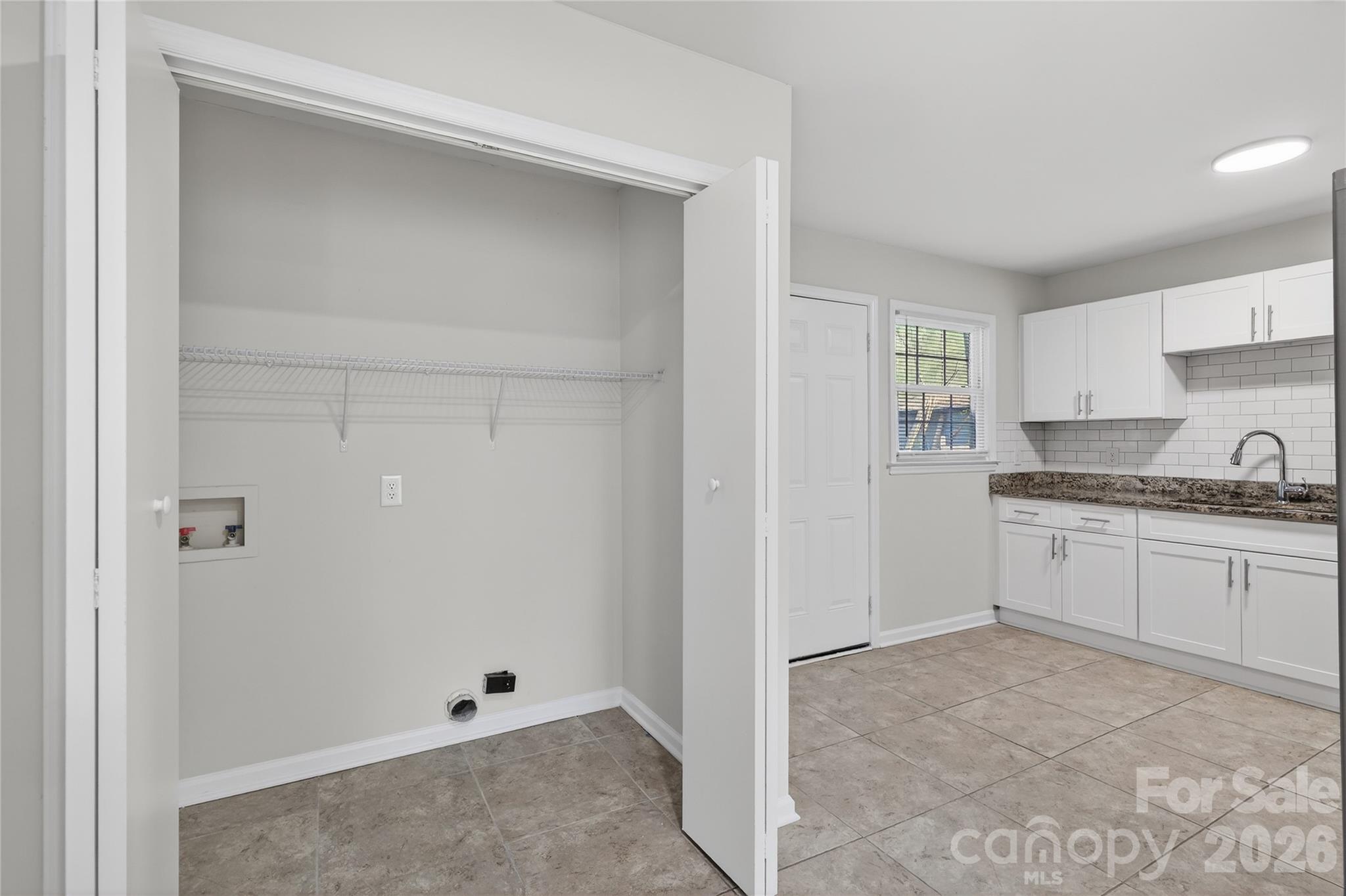 Photo 9 of 5143 Delivau Drive, Charlotte, NC