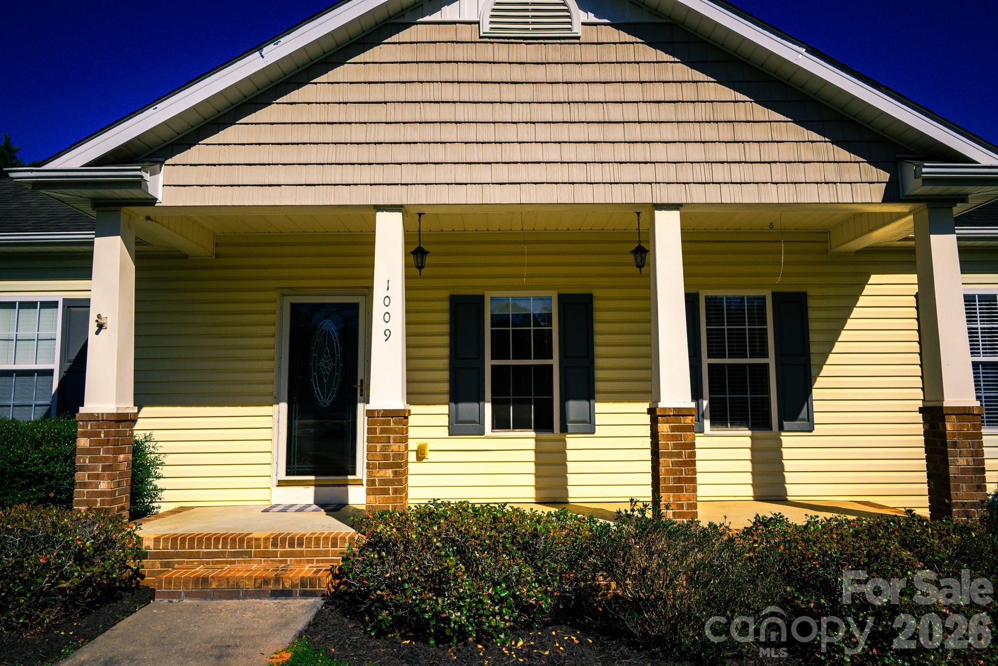 1009 Preston Drive, Lowell, NC - photo 4 of 34