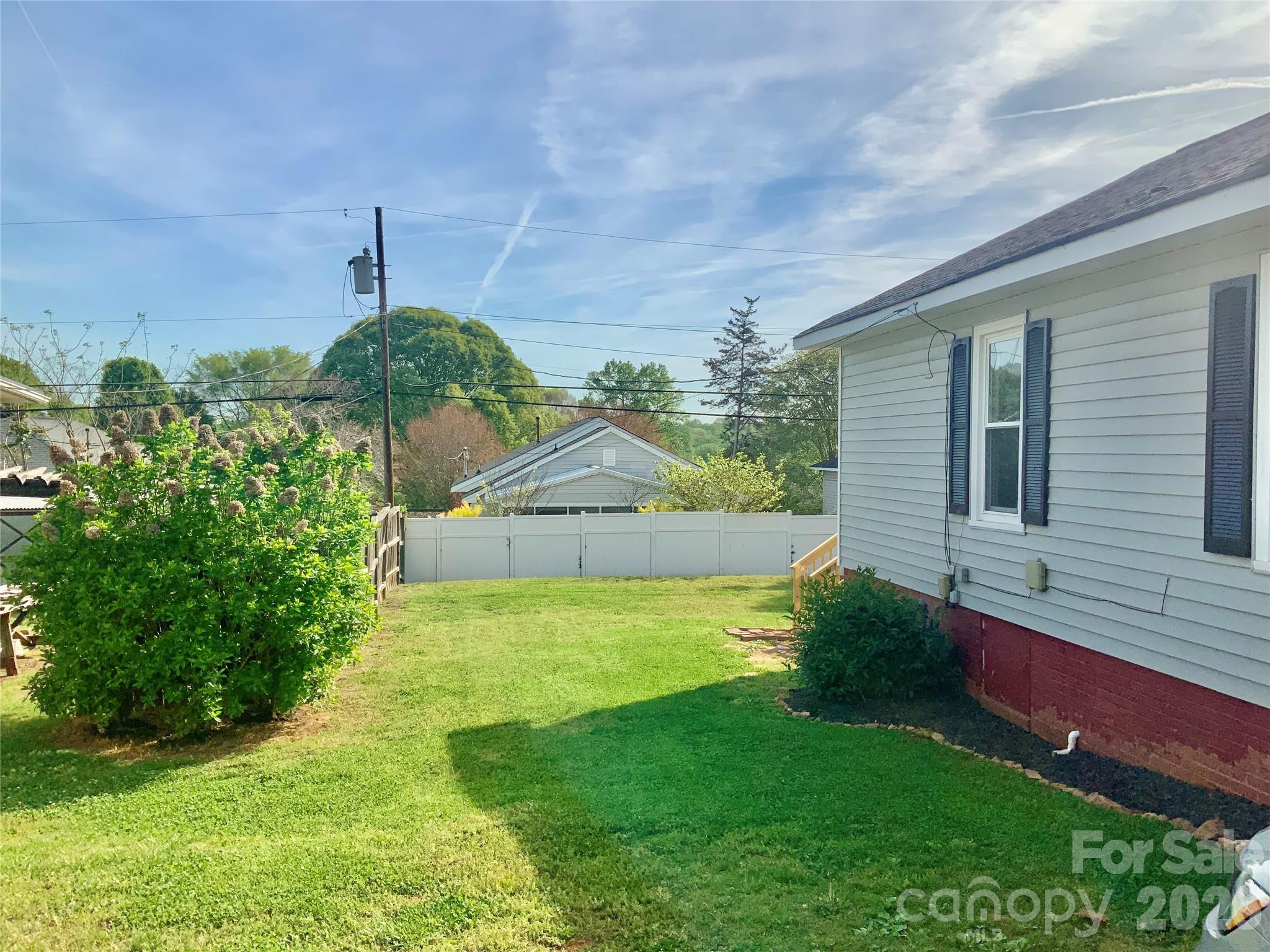 358 Woodlawn Avenue, Cramerton, NC - photo 33 of 40