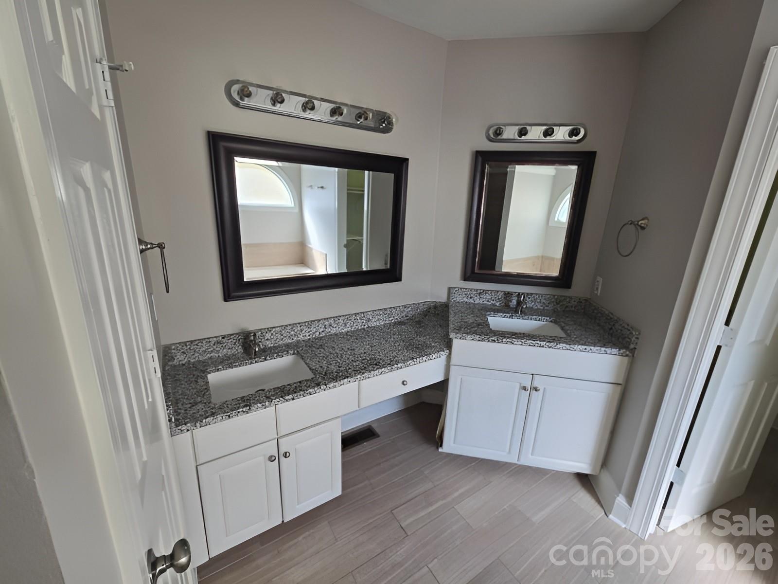 Photo 14 of 9011 Coleshire Court, Charlotte, NC