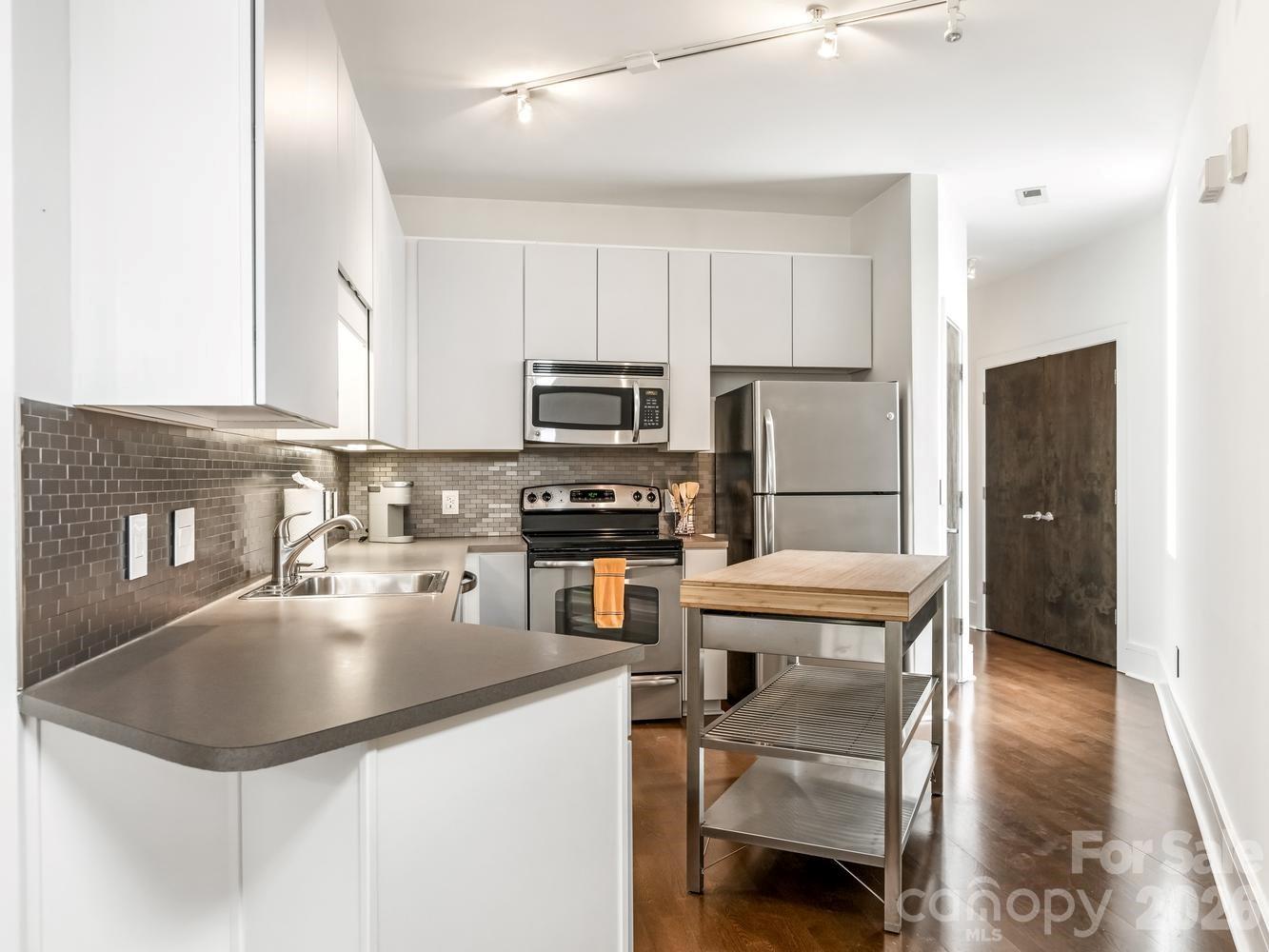 Photo 5 of 1600 Fulton Avenue206, Charlotte, NC