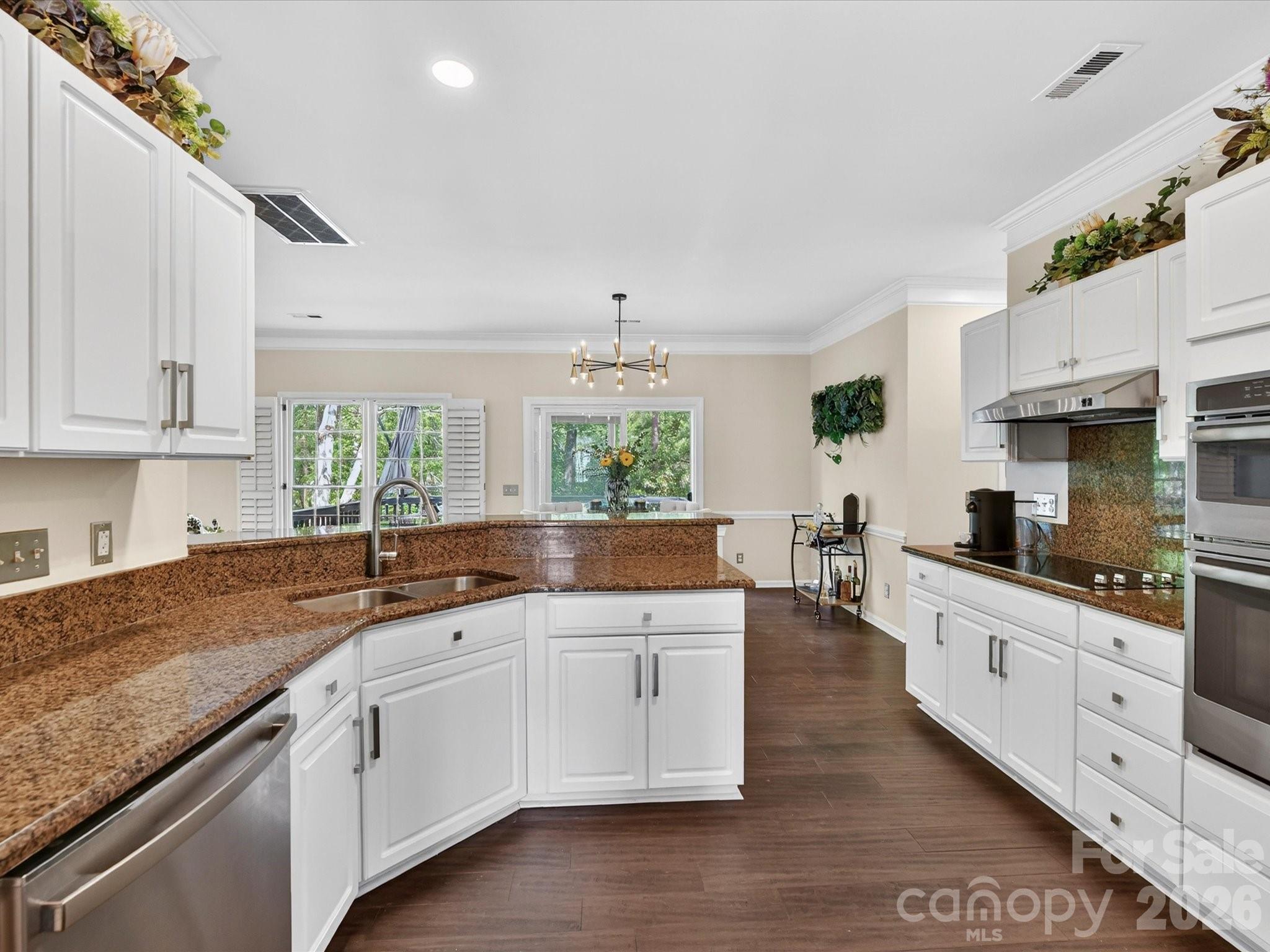 Photo 15 of 7219 Fortrose Lane, Charlotte, NC