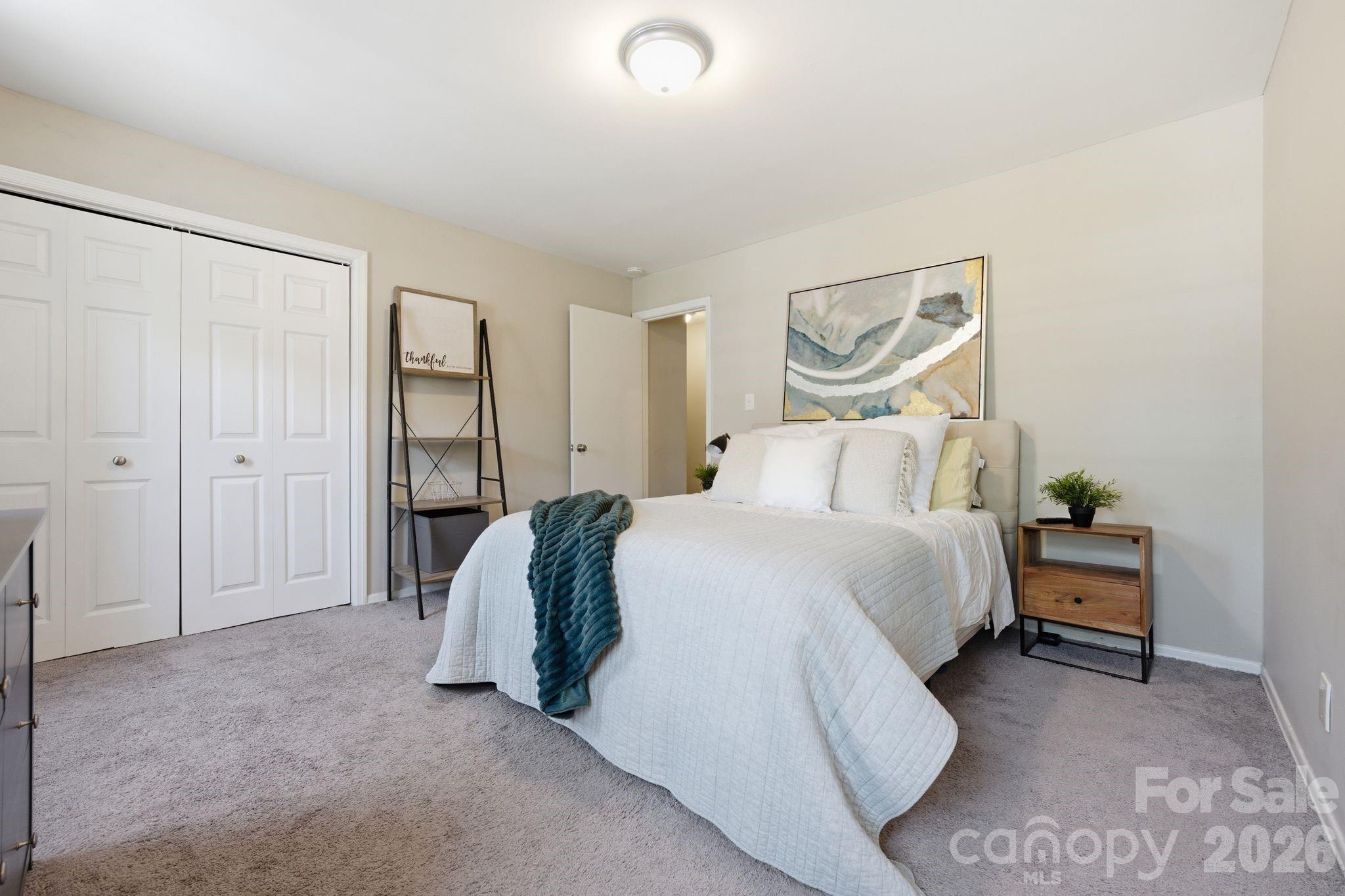Photo 13 of 8033 Regent Park Lane, Charlotte, NC