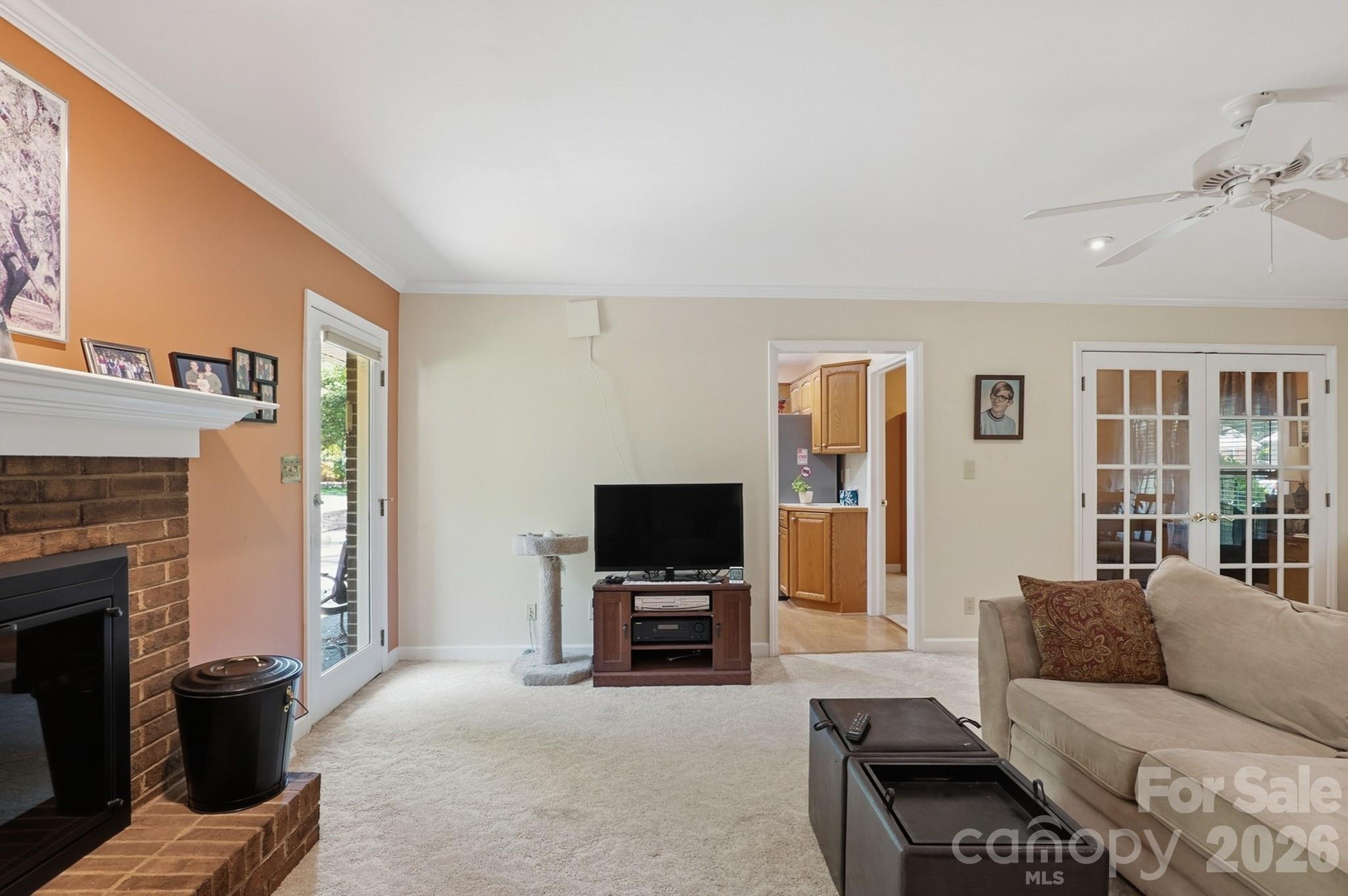 4323 Creemore Drive, Charlotte, NC - photo 5 of 34