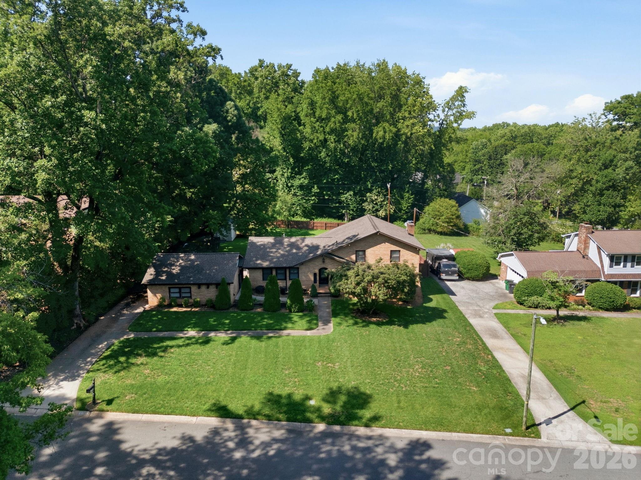 Photo 3 of 6621 Fair Lawn Road, Charlotte, NC