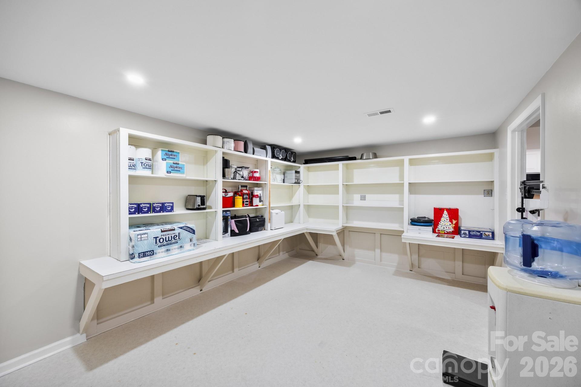 Photo 34 of 1419 Stoneyridge Drive, Charlotte, NC
