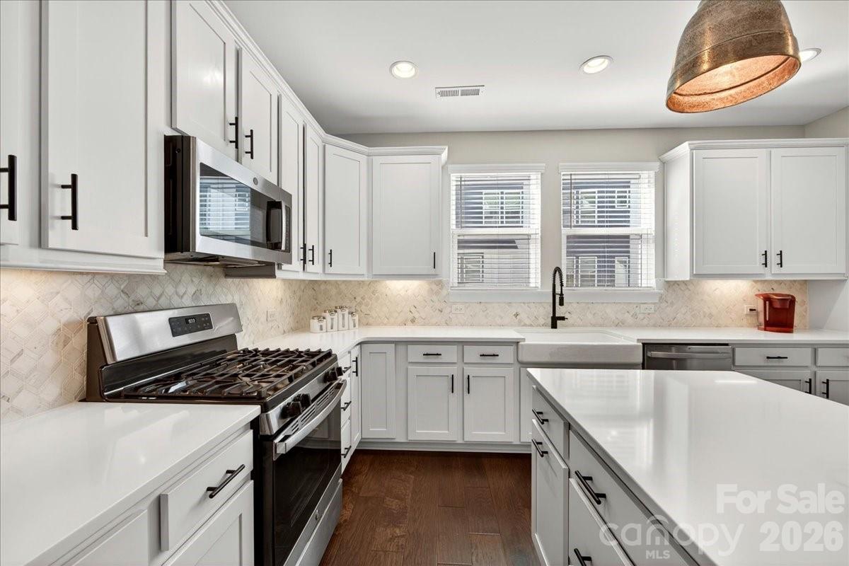 Photo 17 of 4136 Castleton Road, Charlotte, NC