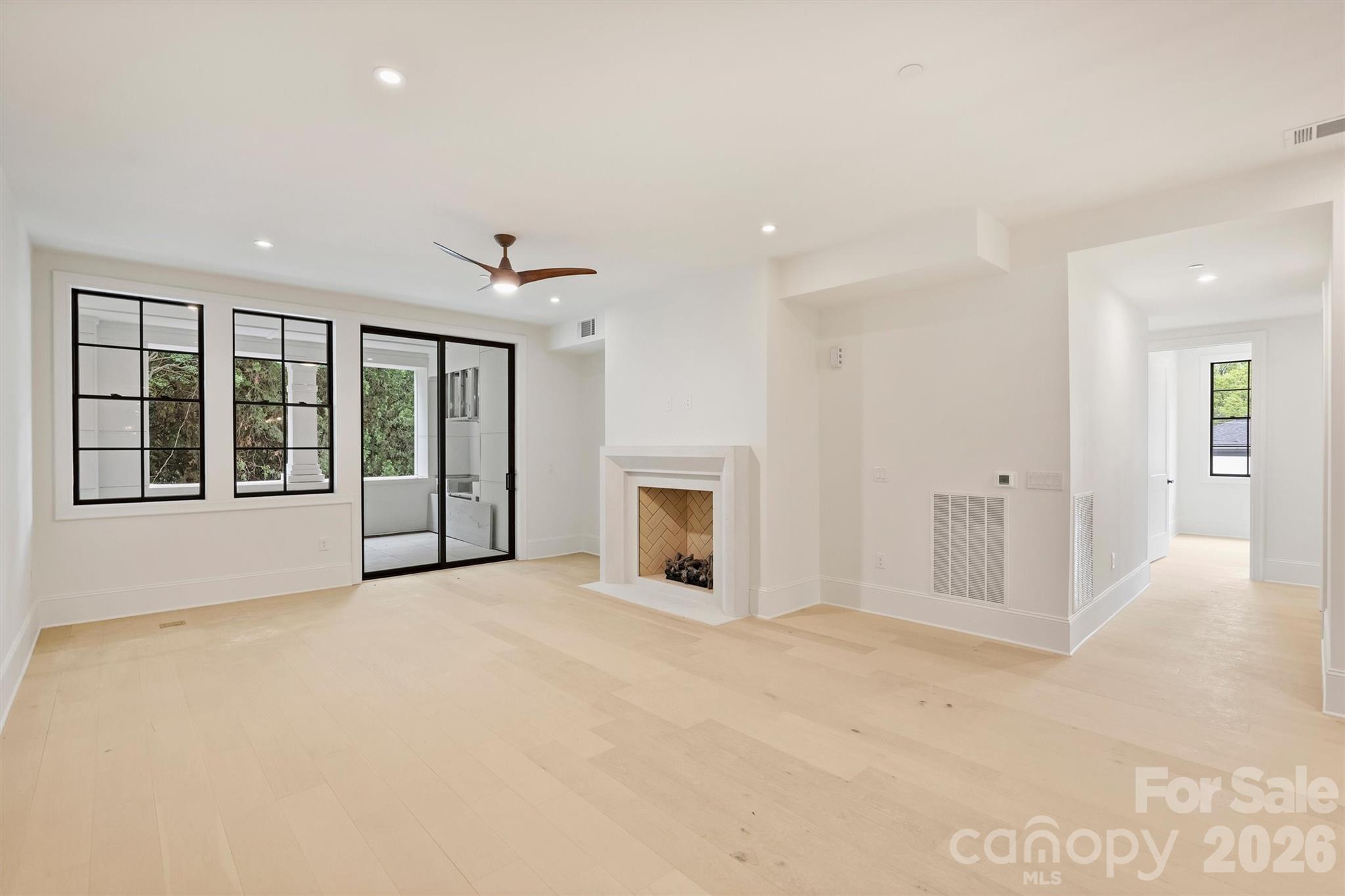 Photo 18 of 409 Queens Road304, Charlotte, NC