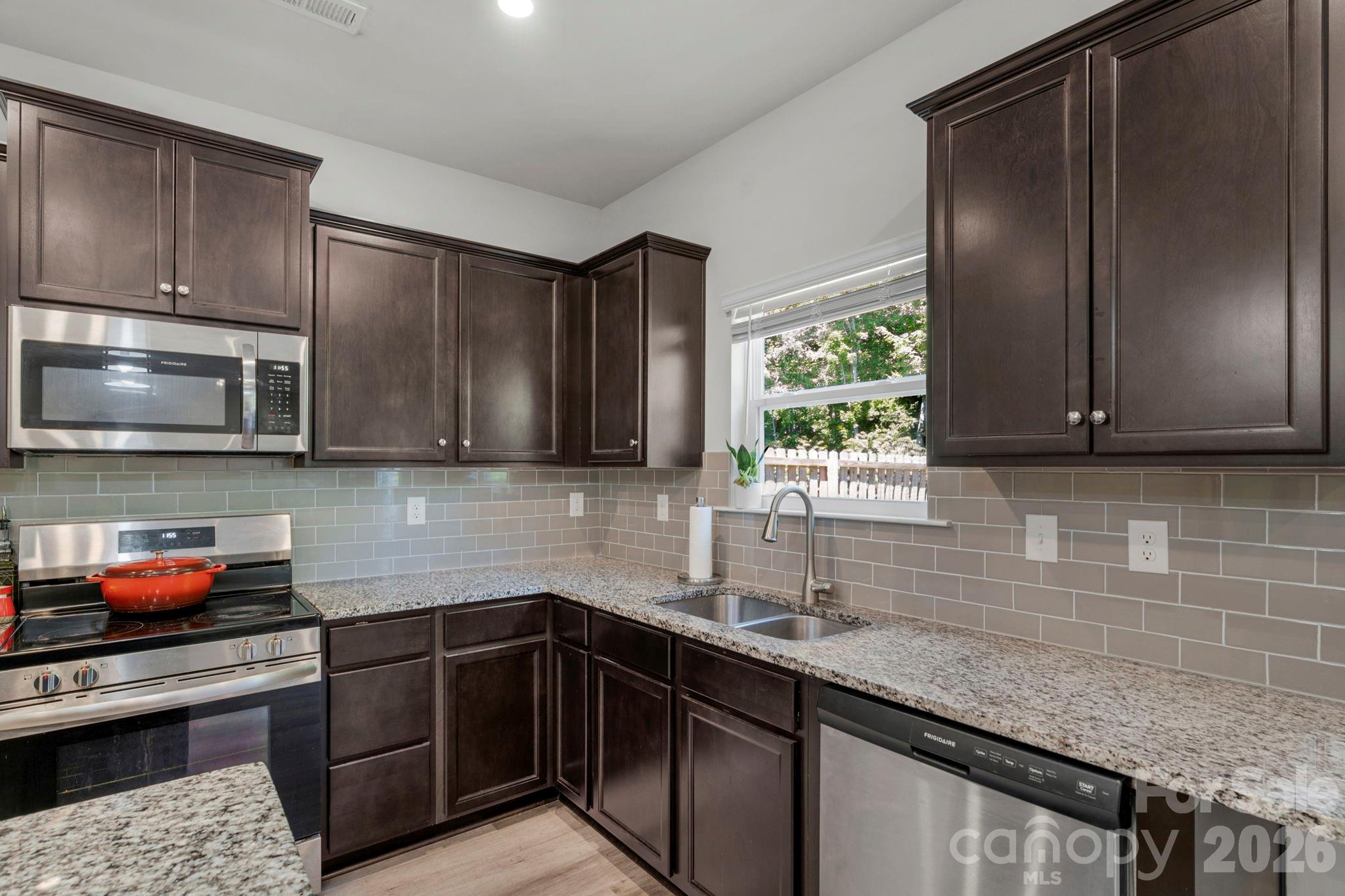 Photo 13 of 6028 Gala Lane, Charlotte, NC
