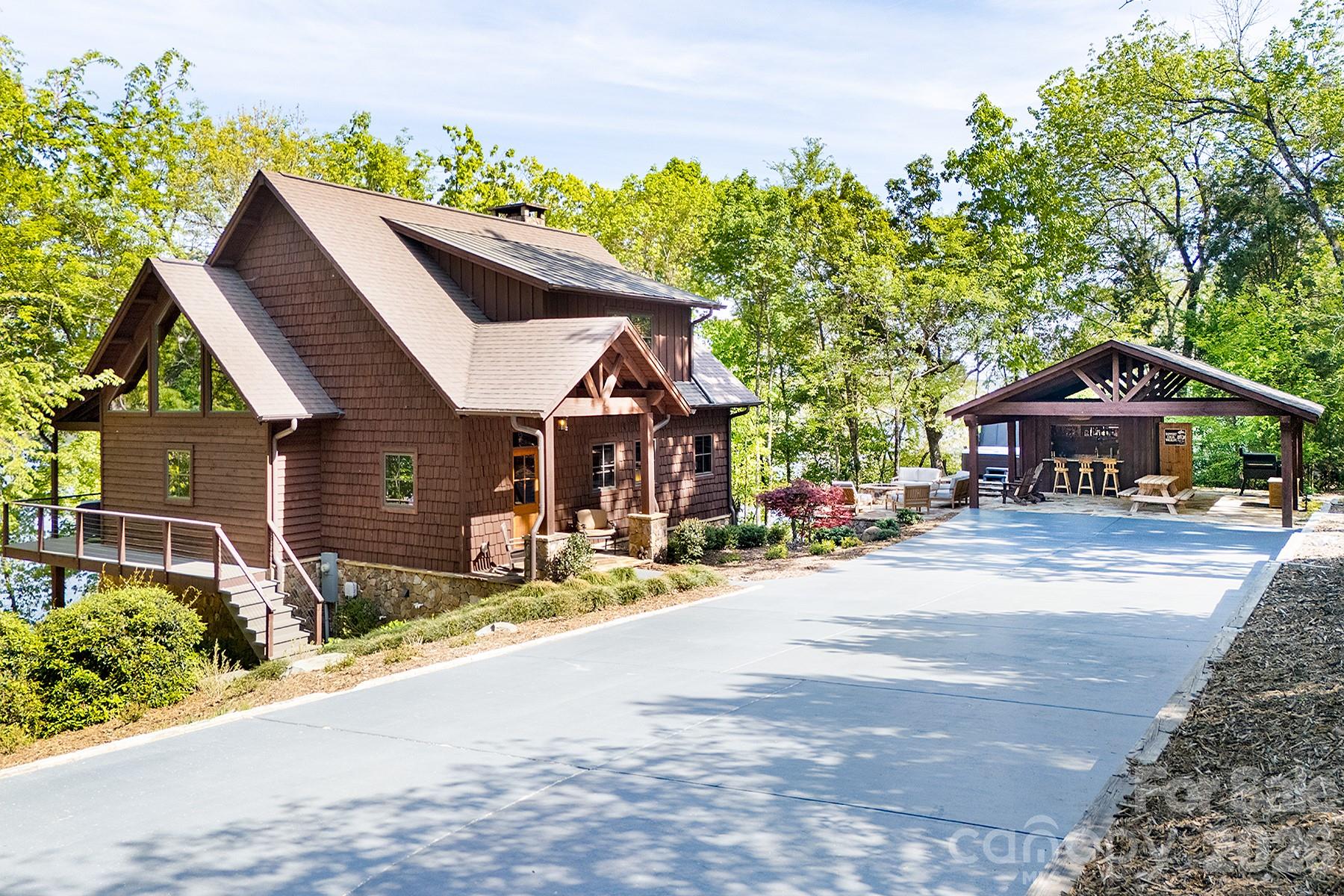 1329 Berry Hill Drive, Norwood, NC - photo 6 of 49