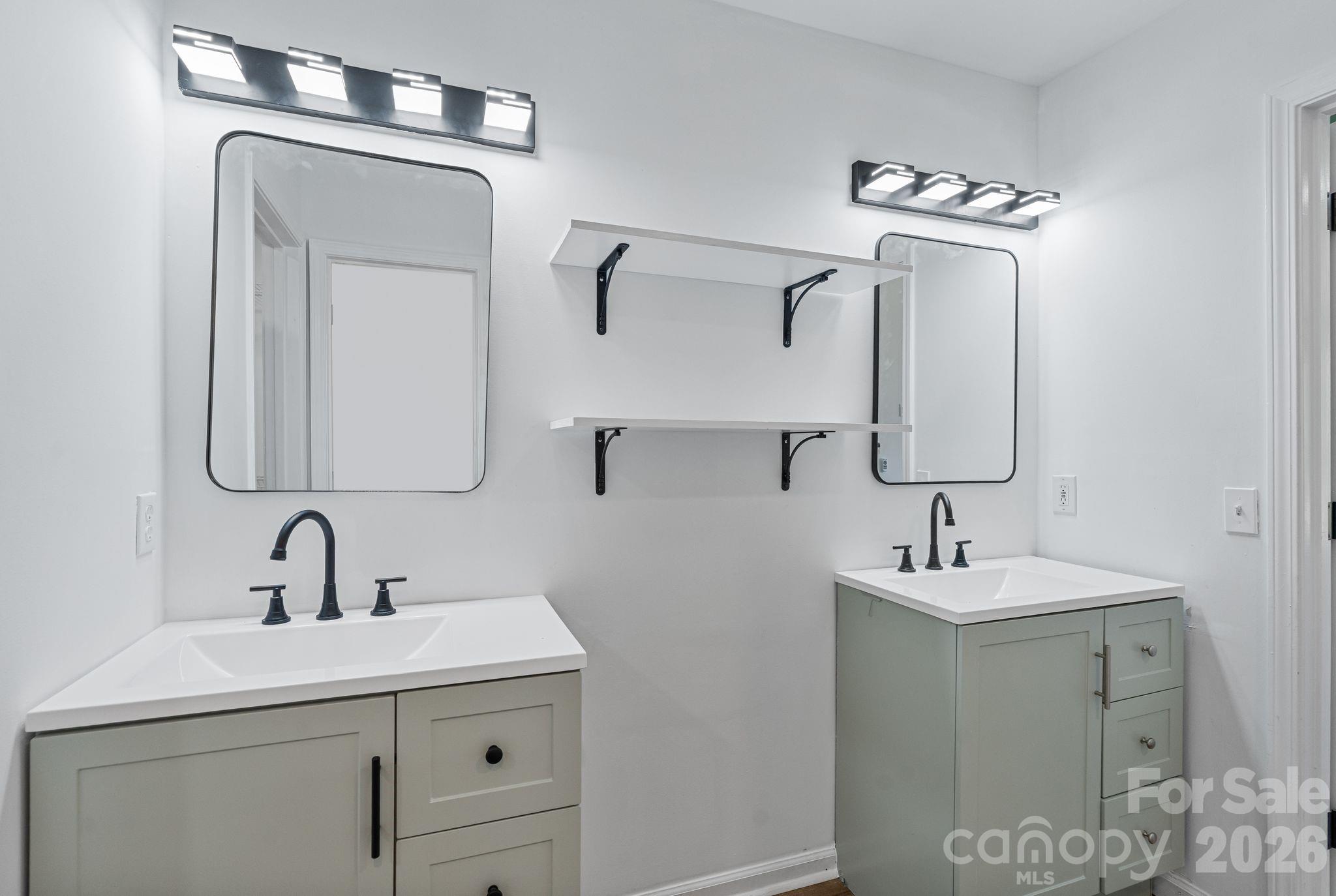 Photo 30 of 10410 Roundleaf Drive, Charlotte, NC