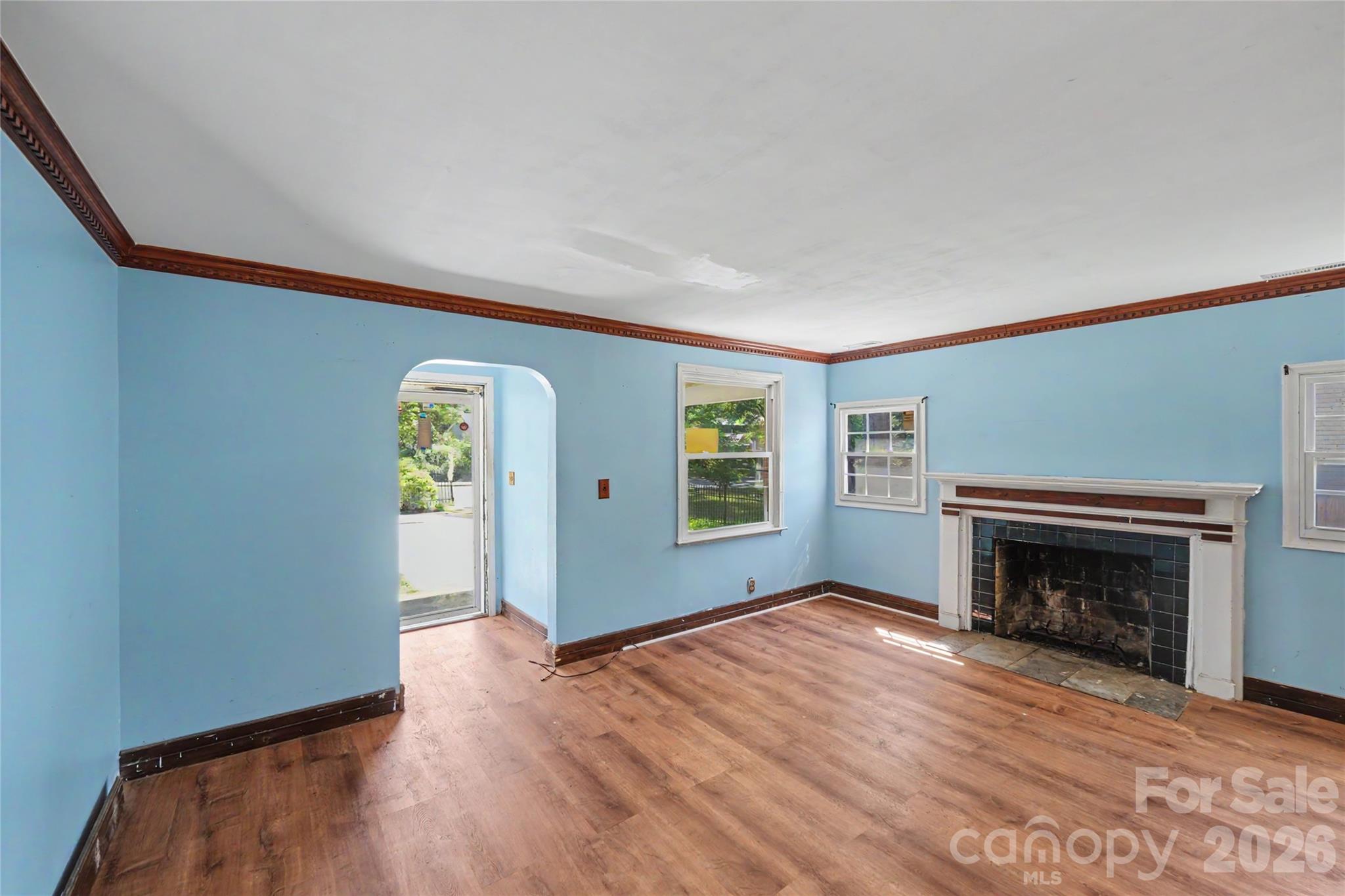 Photo 8 of 1212 Meadow Lane Lane, Charlotte, NC