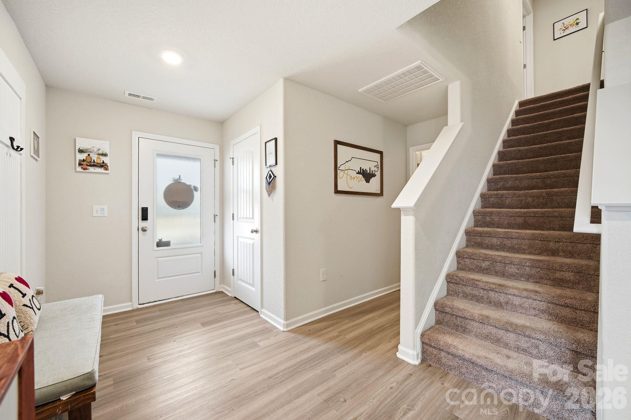 Photo 8 of 565 Hawley Street, Charlotte, NC