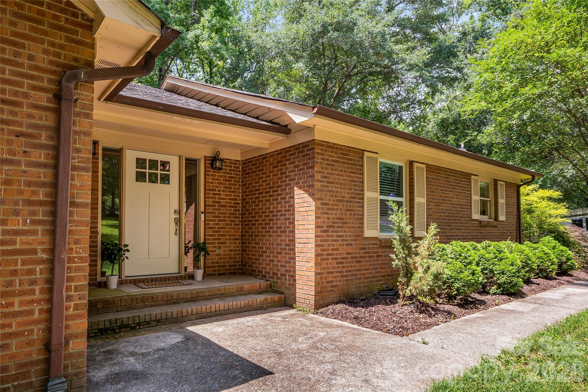 Photo 2 of 292 Canonero Place, Fort Mill, SC