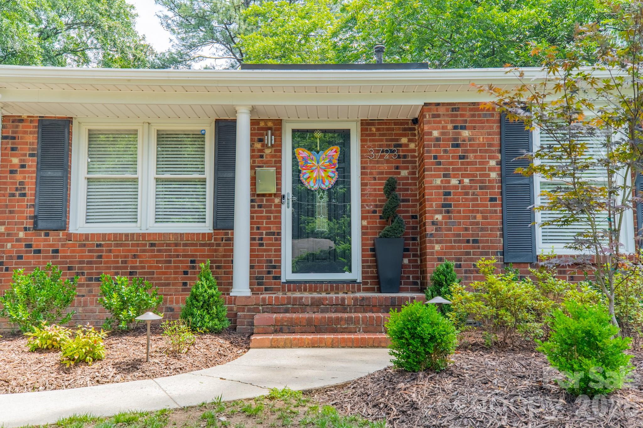 Photo 3 of 3723 Litchfield Road, Charlotte, NC