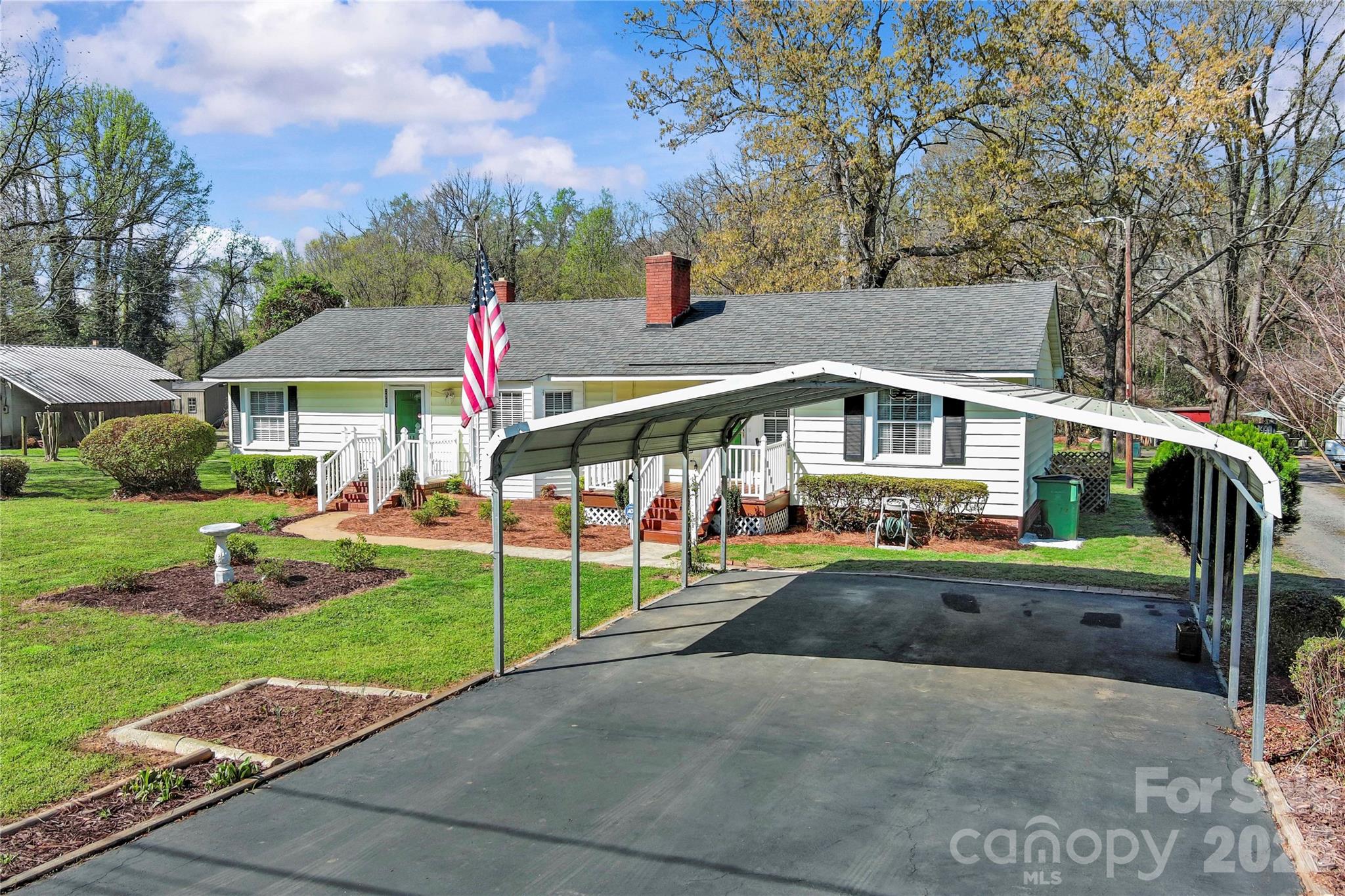 Photo 3 of 2517 Plum Street, Charlotte, NC